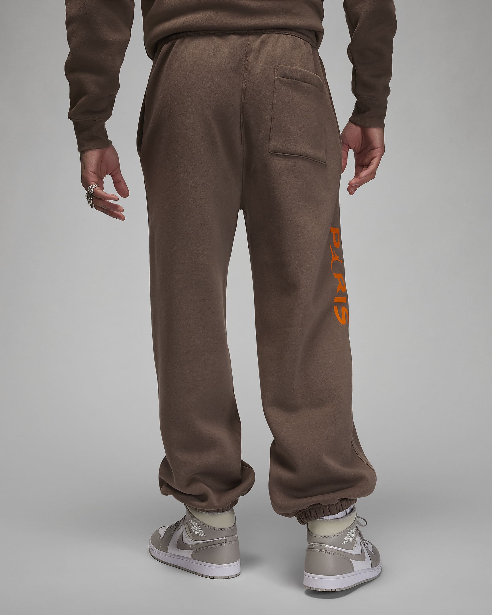 Paris Saint-Germain Men's Fleece Trousers. Nike UK