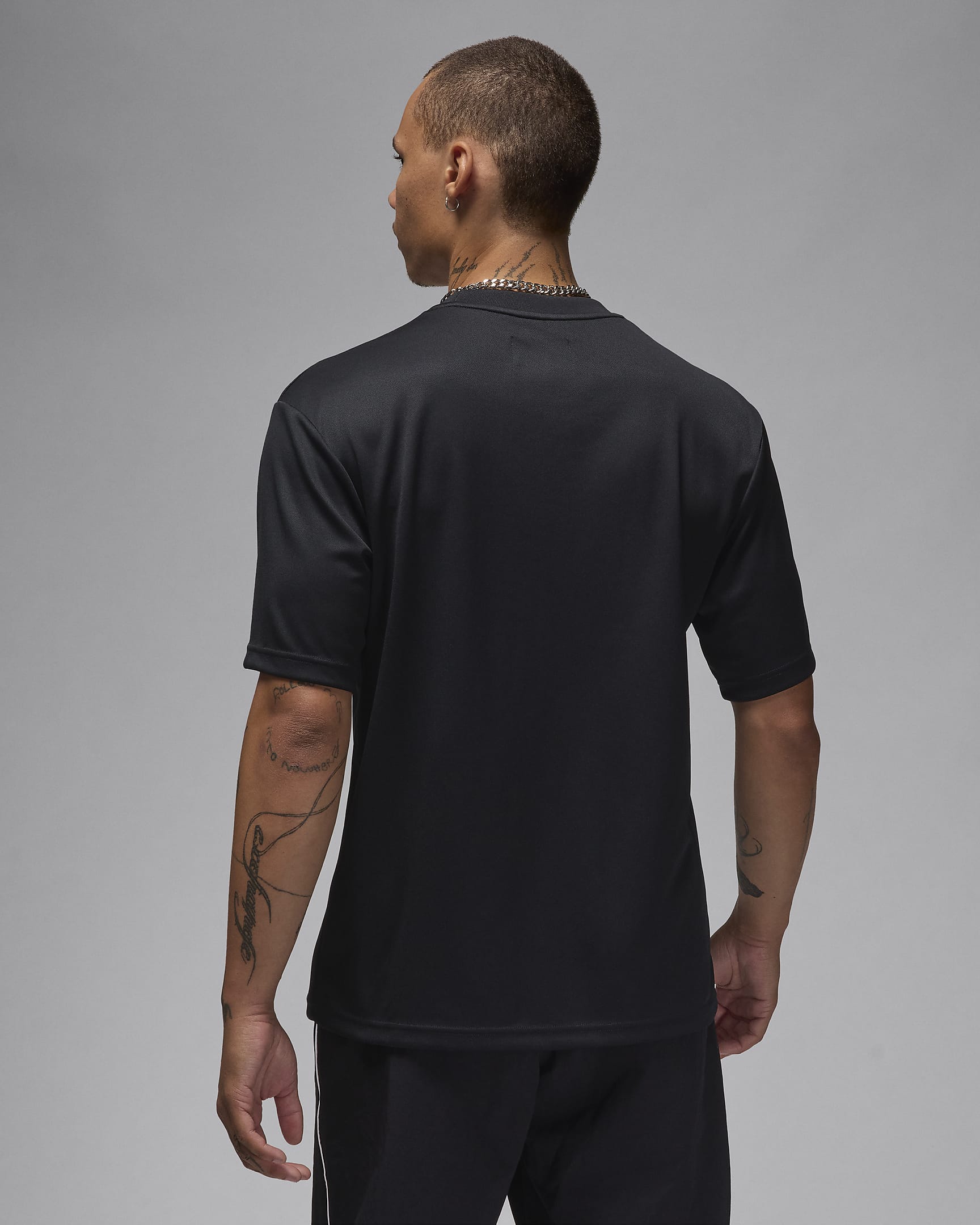 Jordan Essentials Men's Short-Sleeve Top. Nike IL