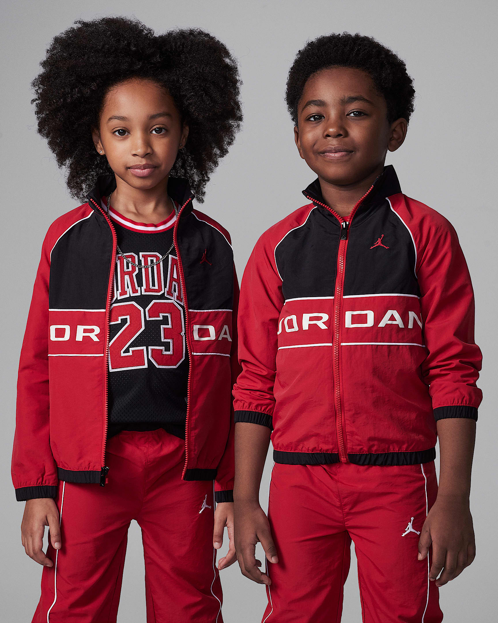Jordan Little Kids' 2-Piece Windbreaker Piping Set. Nike.com