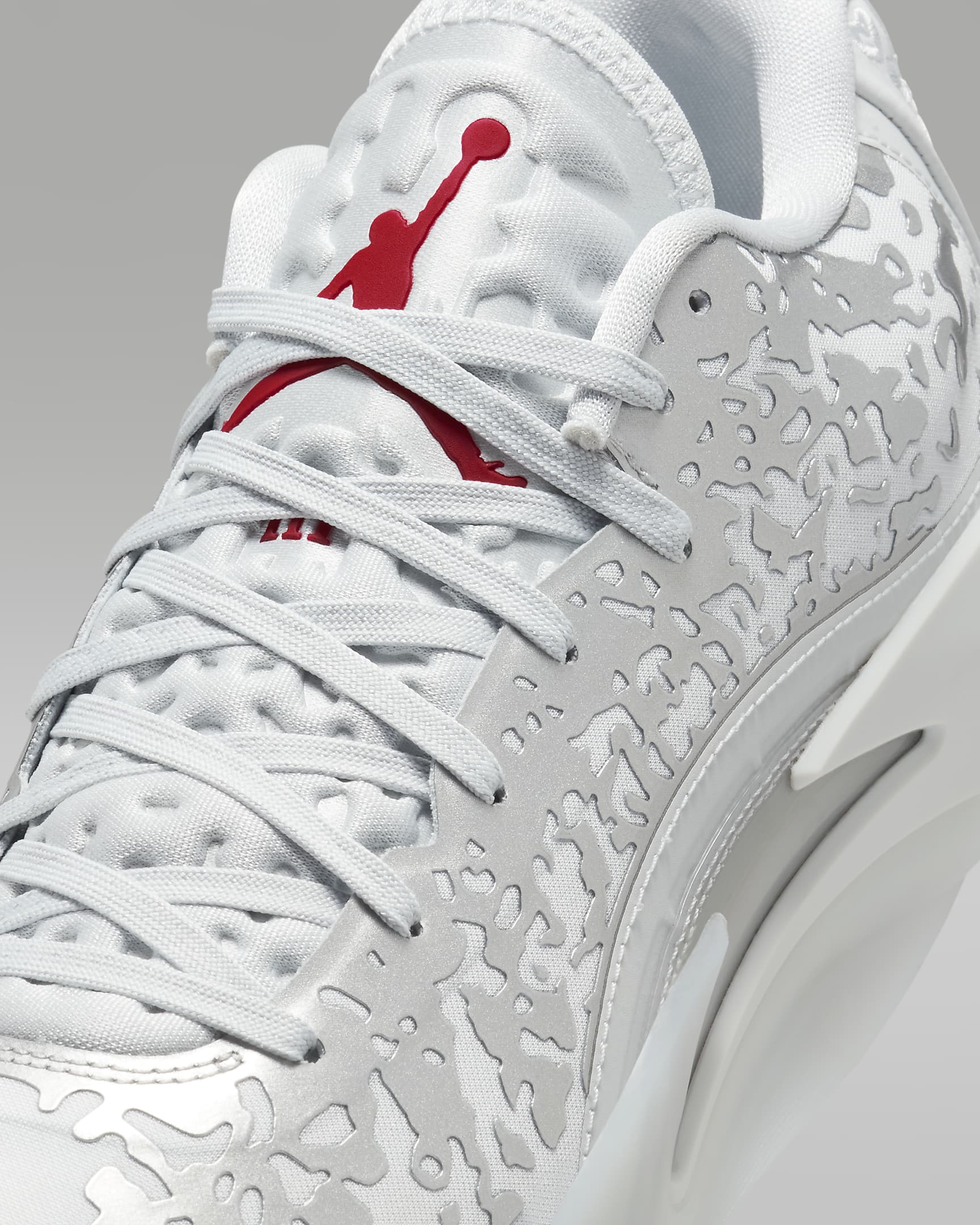 Zion 3 PF 'Liquid Metal' Basketball Shoes. Nike VN