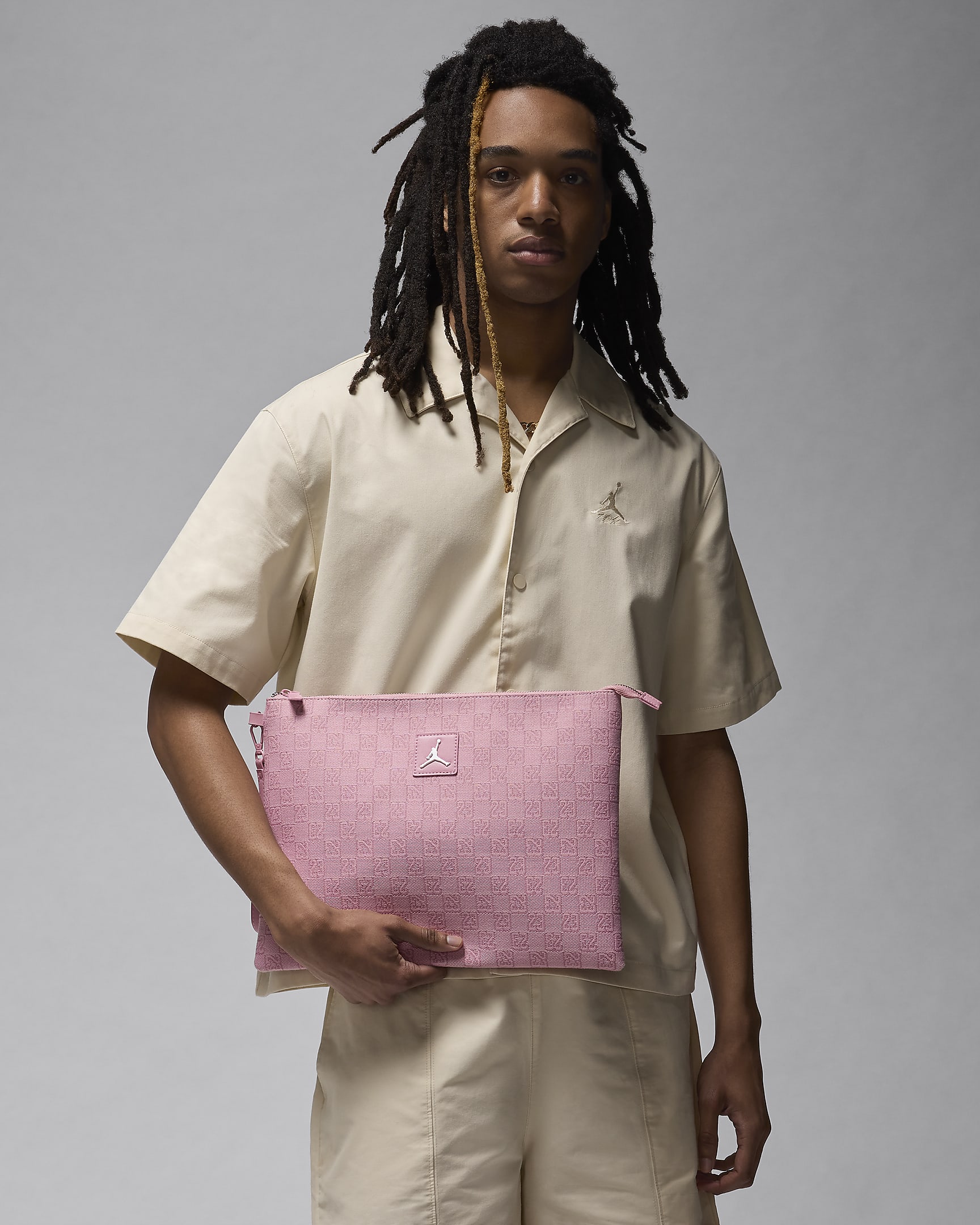 Jordan Monogram Pouch (0.98L). Nike.com