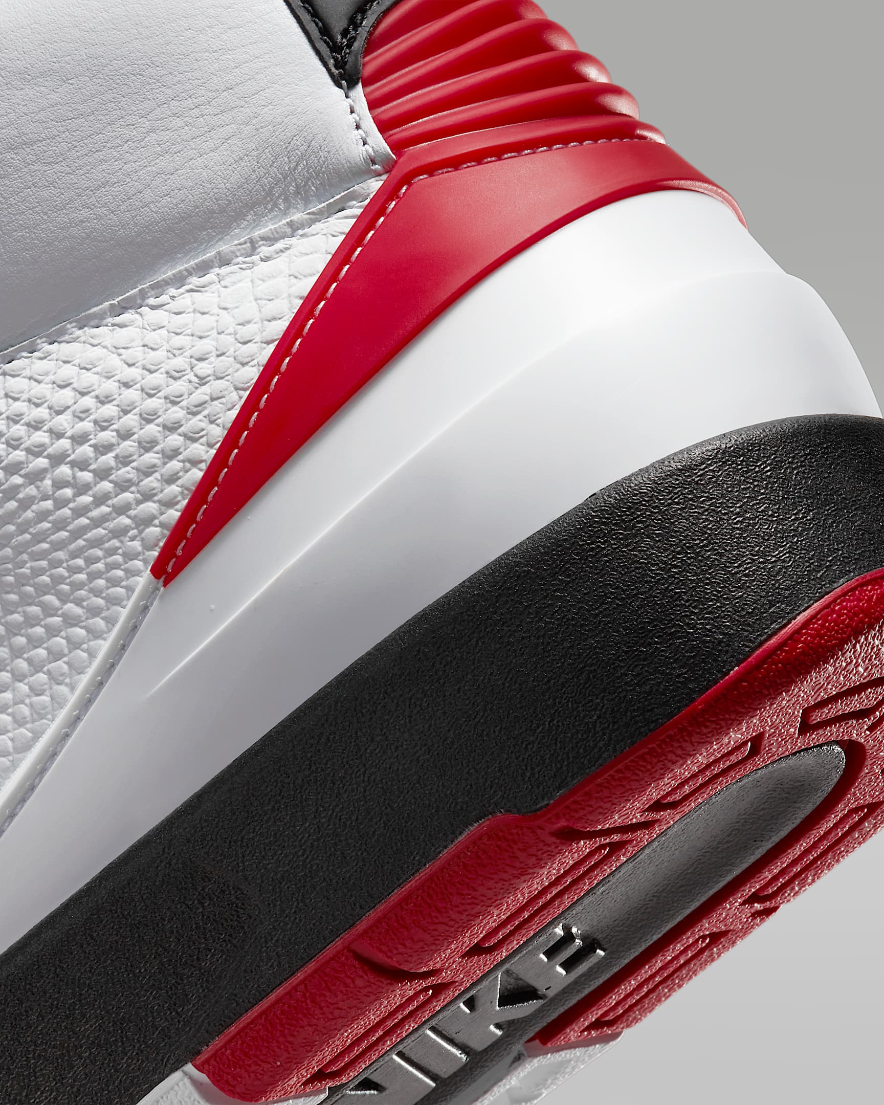 Air Jordan 2 Retro Men's Shoes. Nike BE