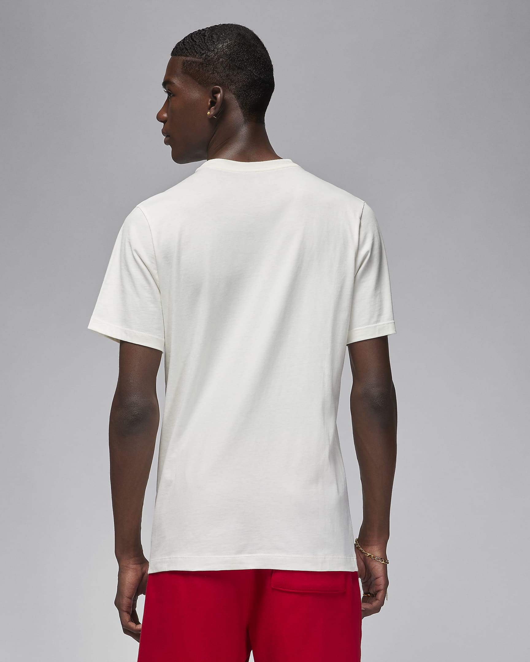 Jordan Flight Essentials 男款 T 恤。Nike TW