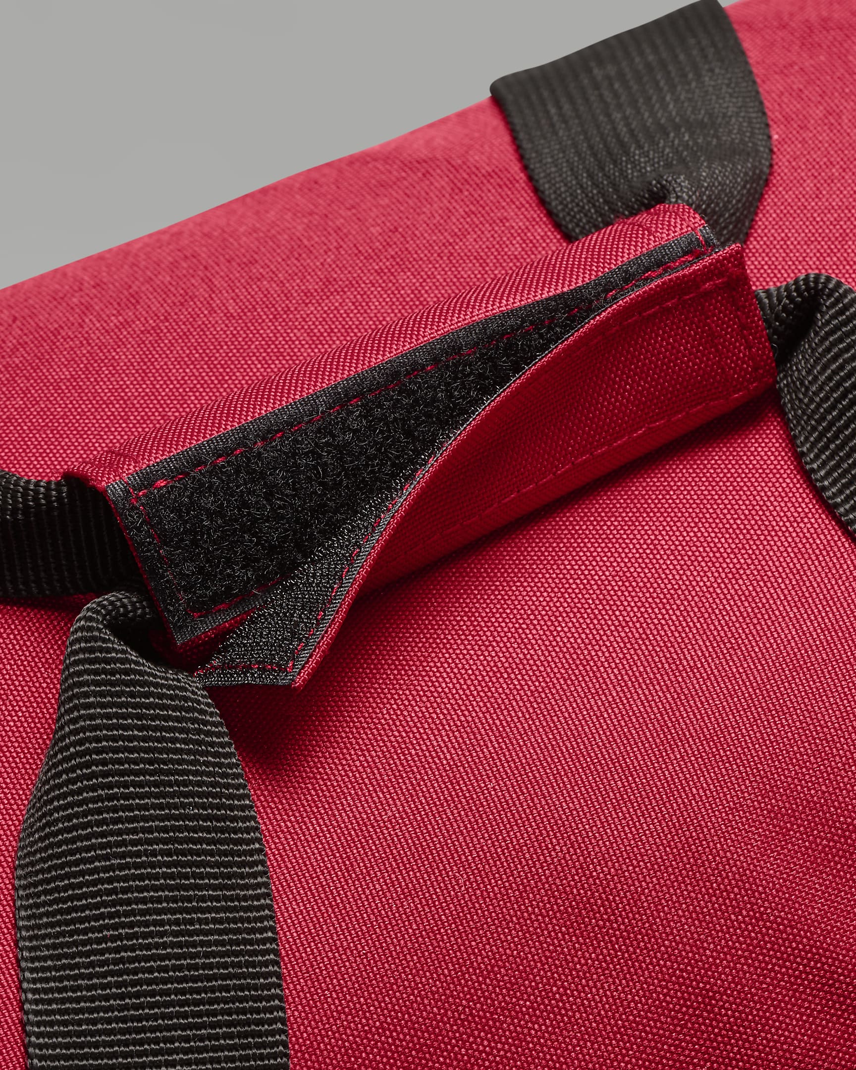 Jordan Essentials Duffle Bag (30L). Nike.com