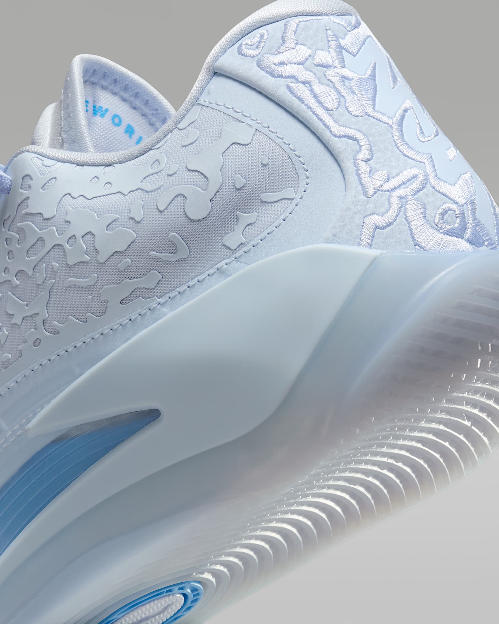 Zion 3 PF Basketball Shoes. Nike PH