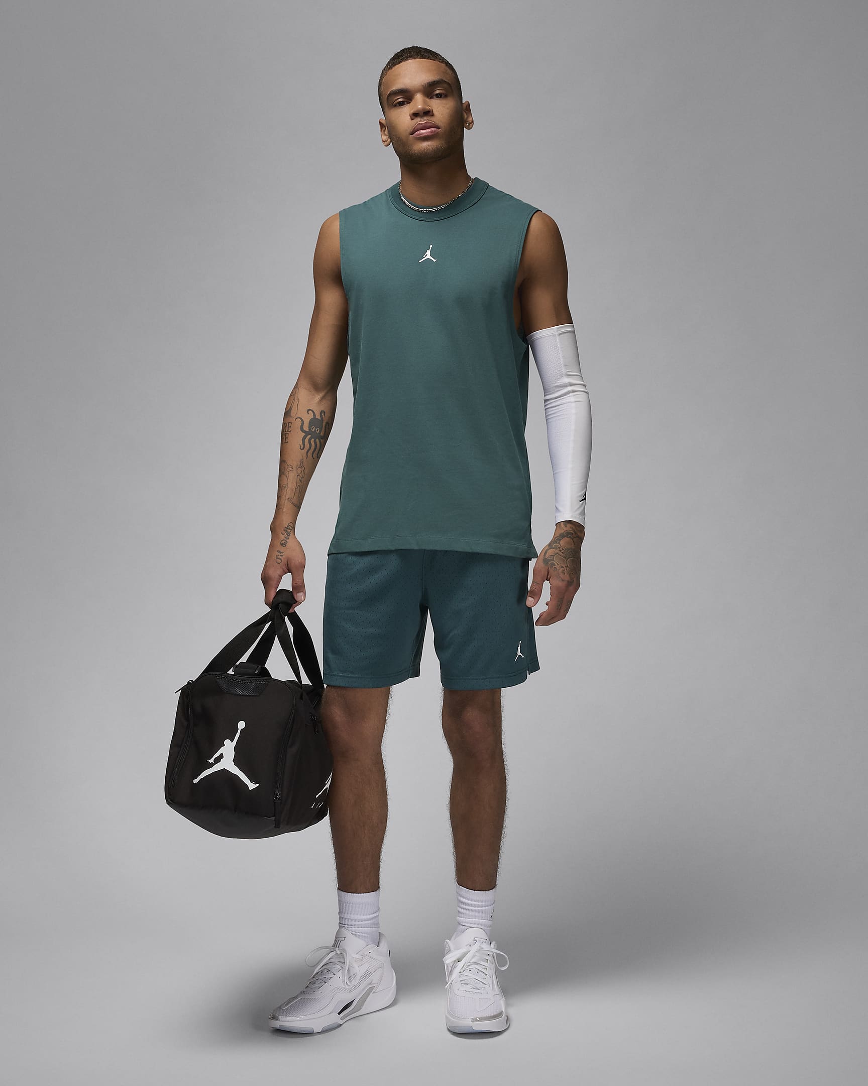 Jordan Sport Men's Dri-FIT Mesh Shorts. Nike CH