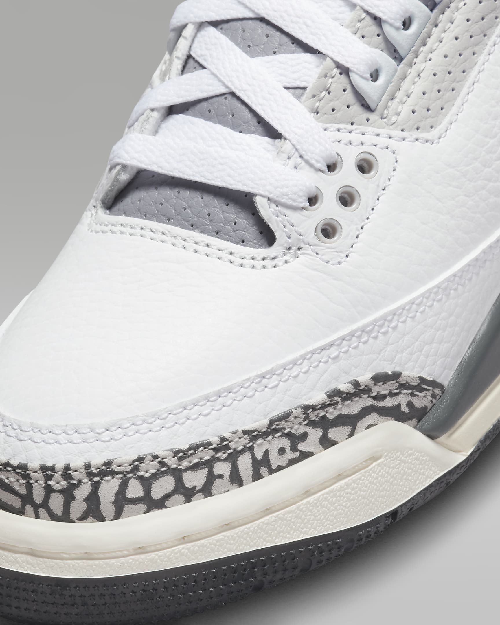 รองเท้าเด็กโต Air Jordan 3 Retro Nike TH