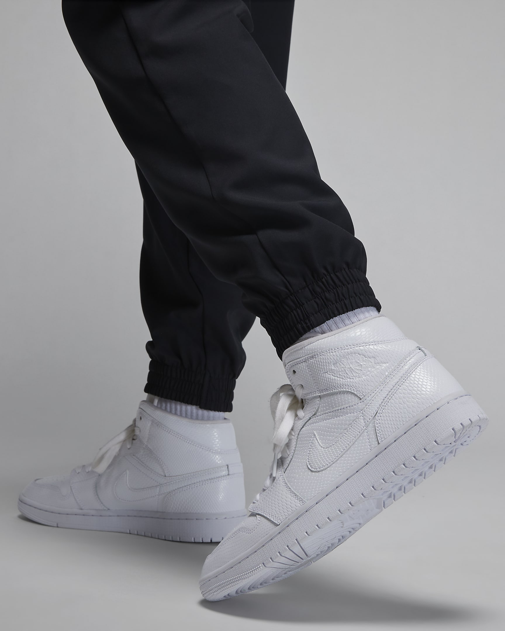 Jordan Women's Woven Trousers. Nike MY