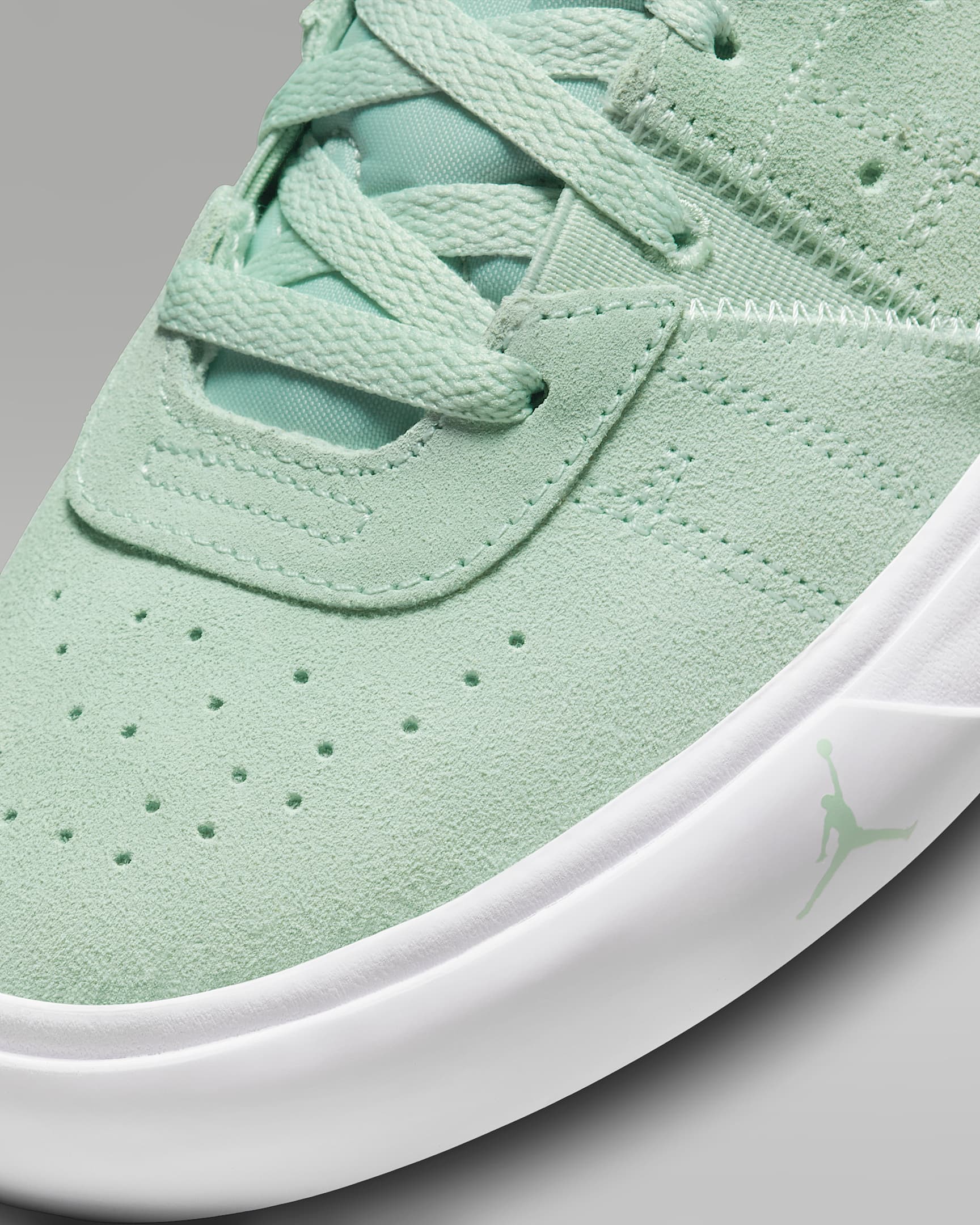 Jordan Series Women's Shoes. Nike LU