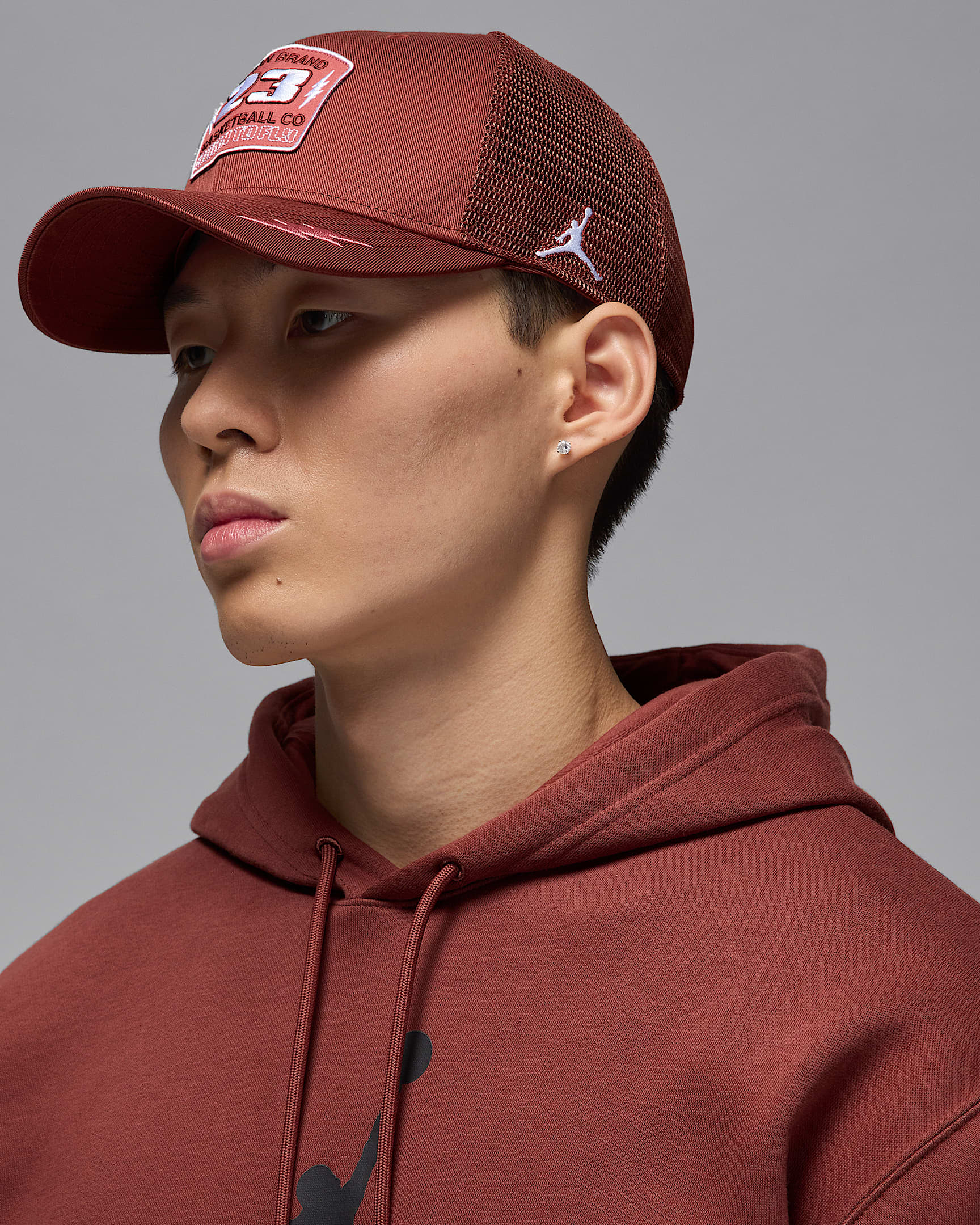 Jordan Rise Structured Trucker Hat. Nike SG