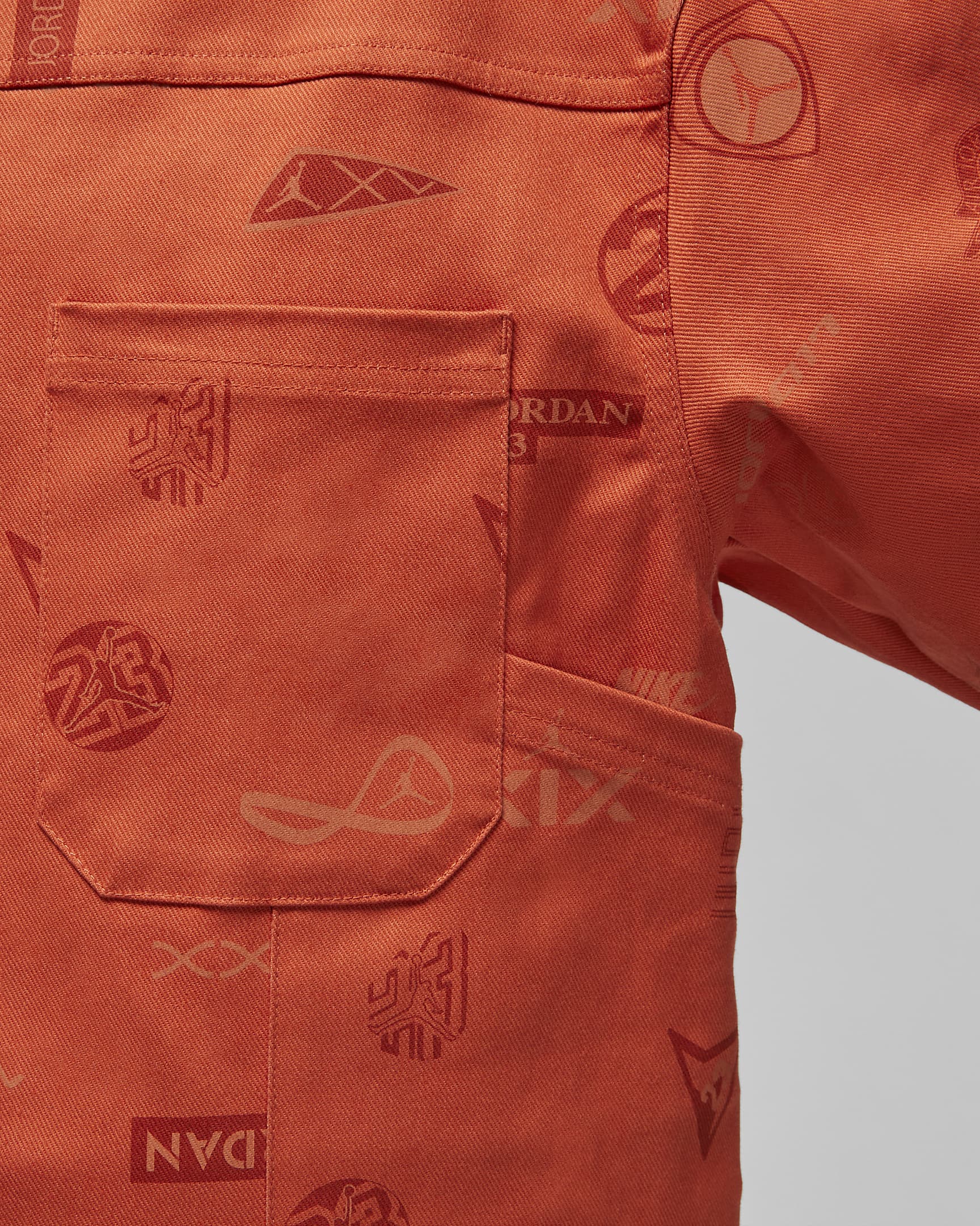 Jordan Women's Trucker Jacket. Nike NL