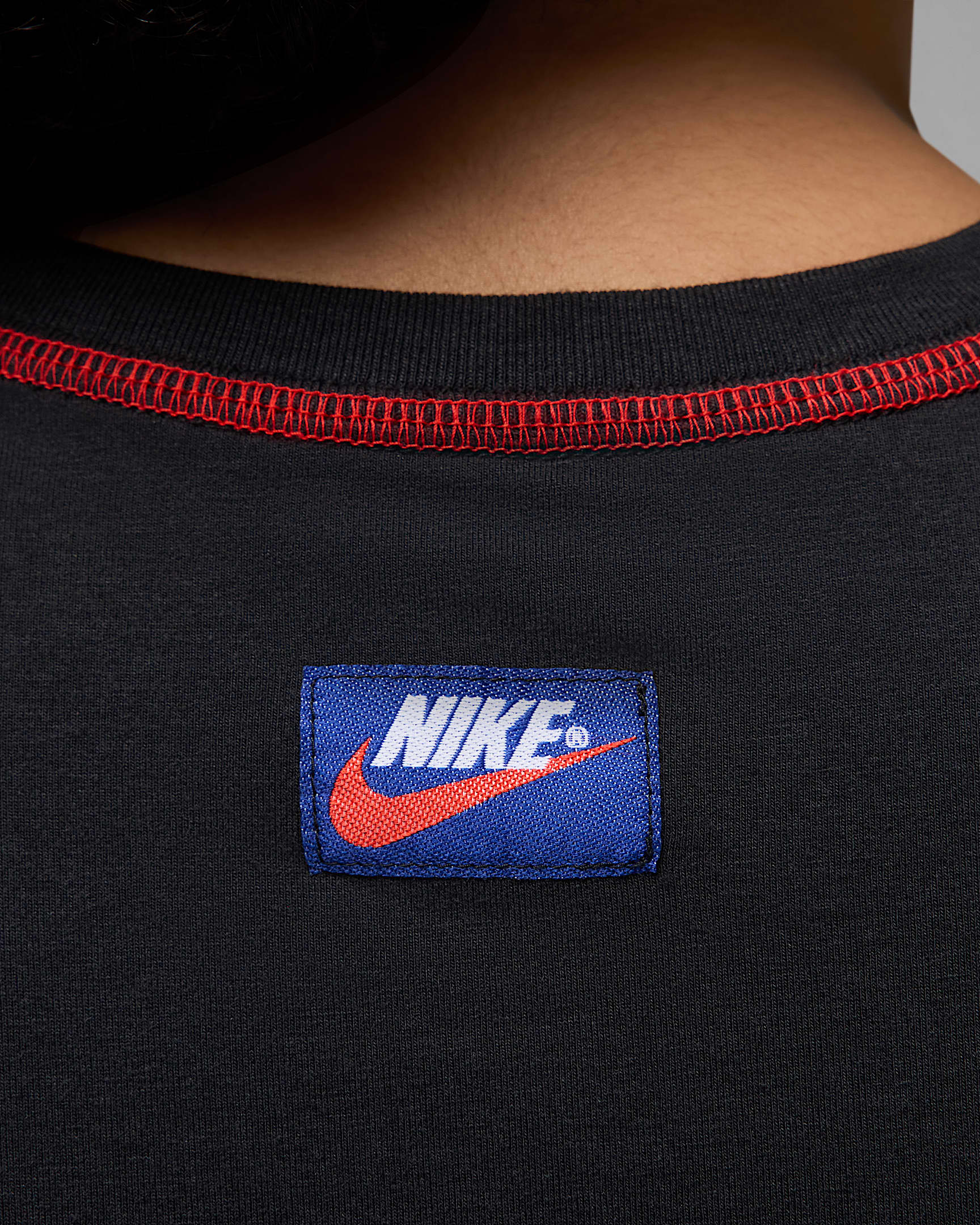 Γυναικείο κοντομάνικο crop T-Shirt Jordan Rare Air. Nike GR