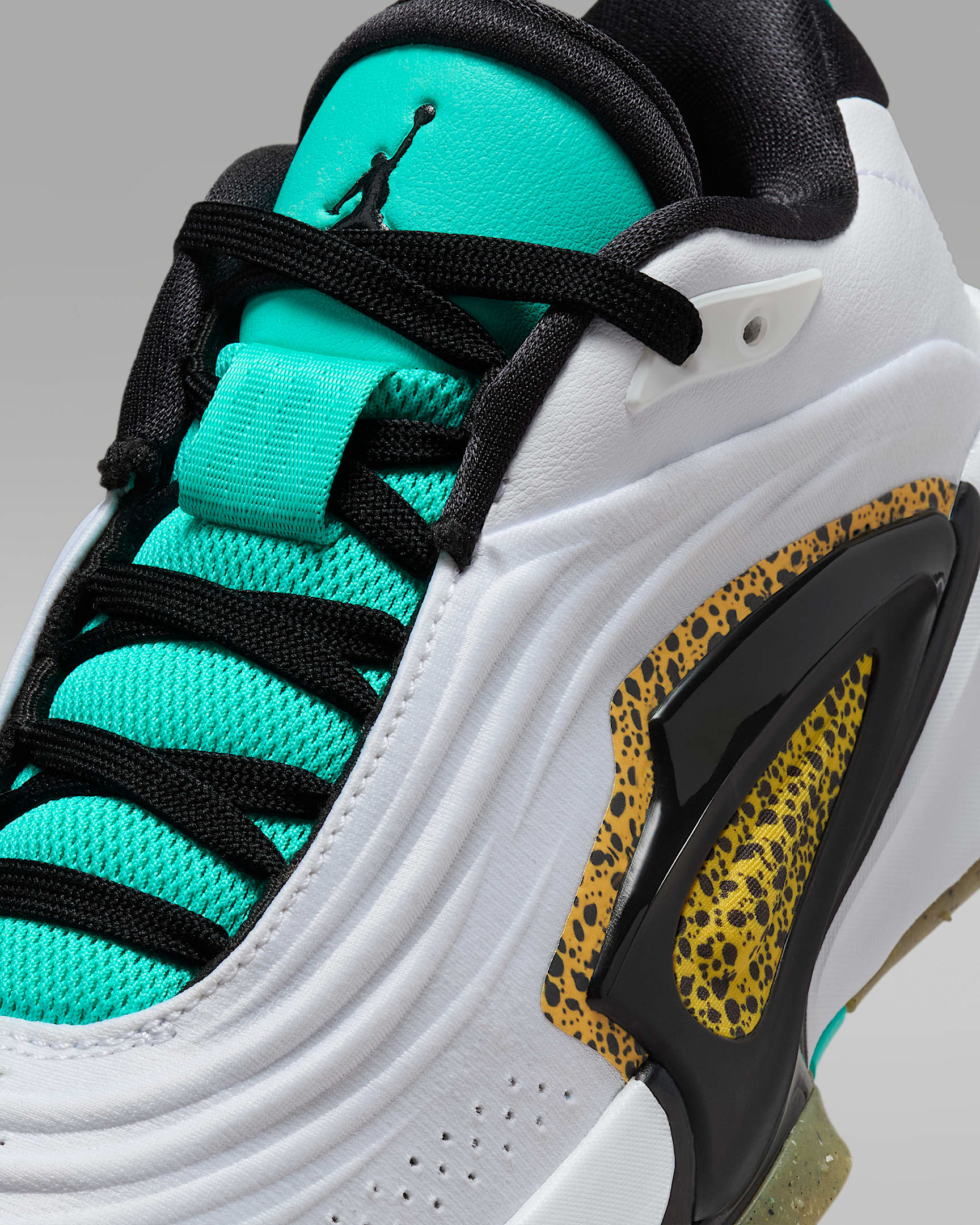 Luka 3 Older Kids' Basketball Shoes. Nike NL