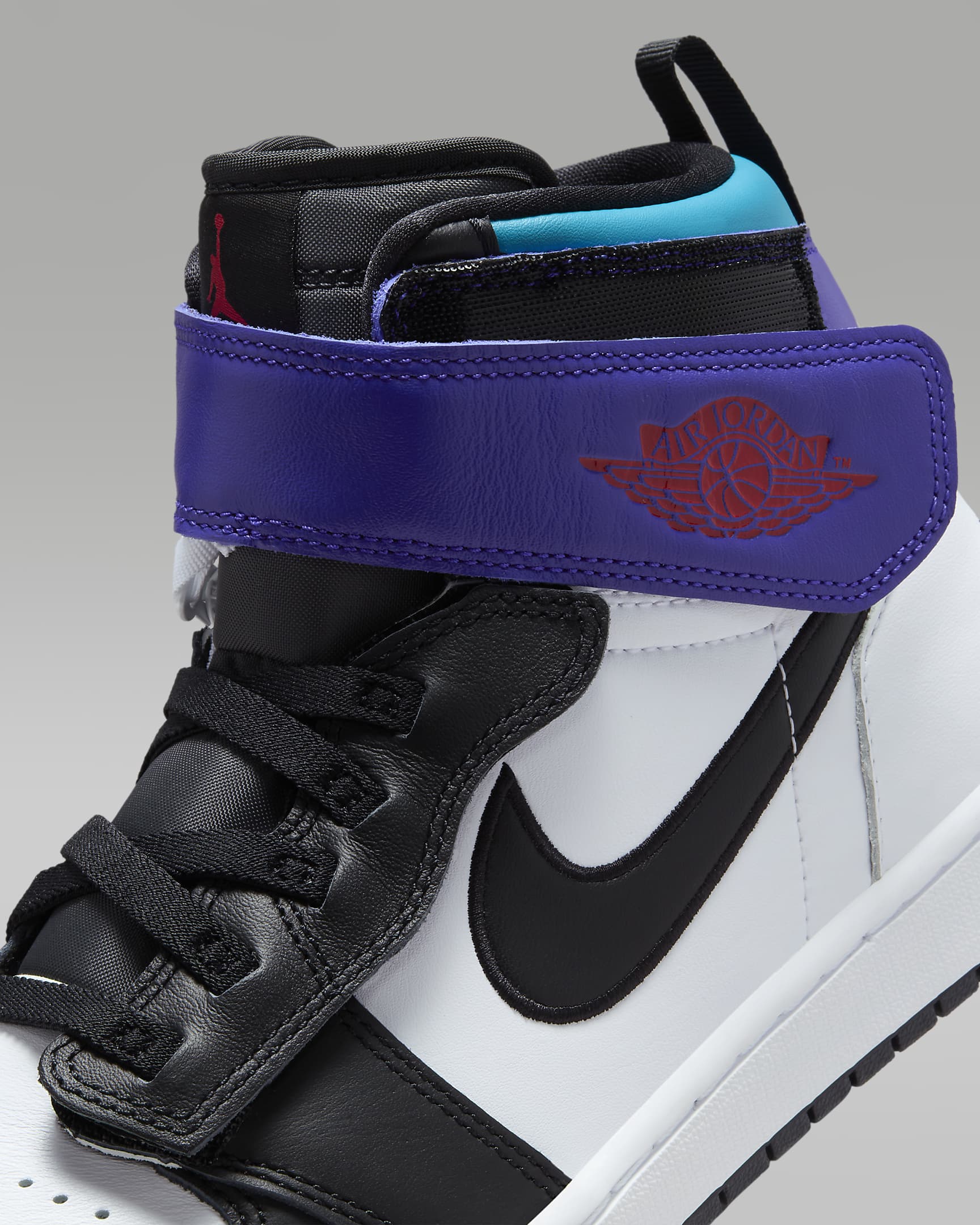 Air Jordan 1 Hi FlyEase Herrenschuh. Nike AT