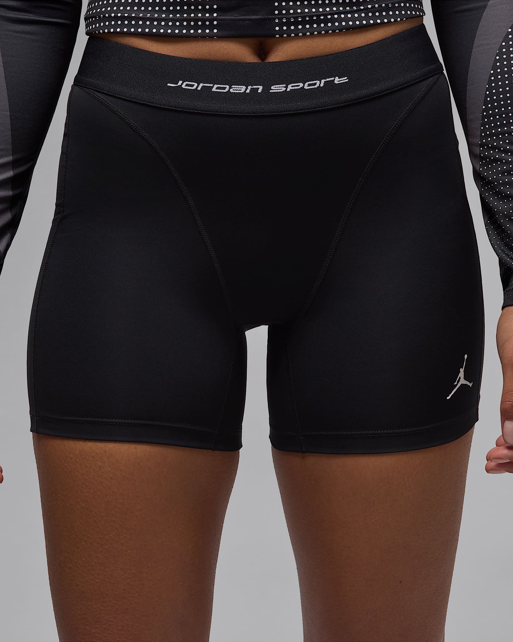 Shorty Jordan Sport pour protéger des fuites pour femme. Nike CA
