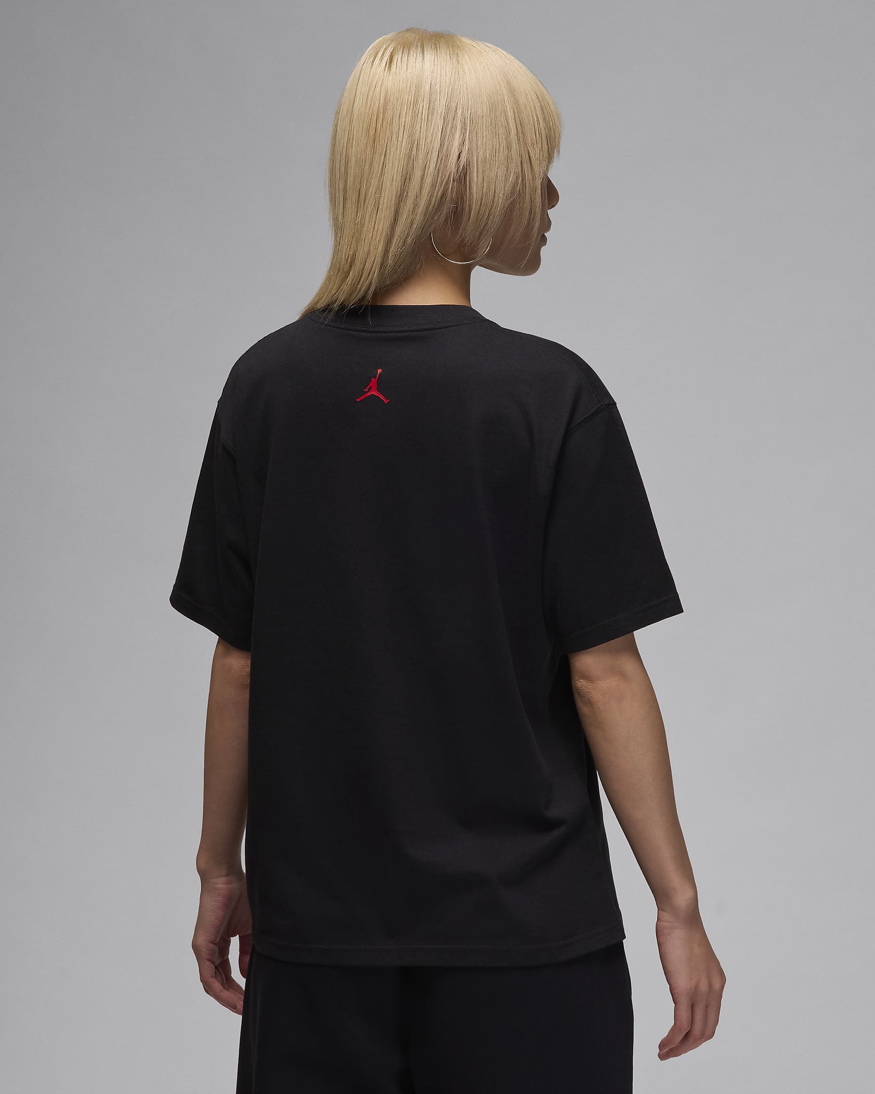 Jordan Women's Graphic T-Shirt. Nike IN