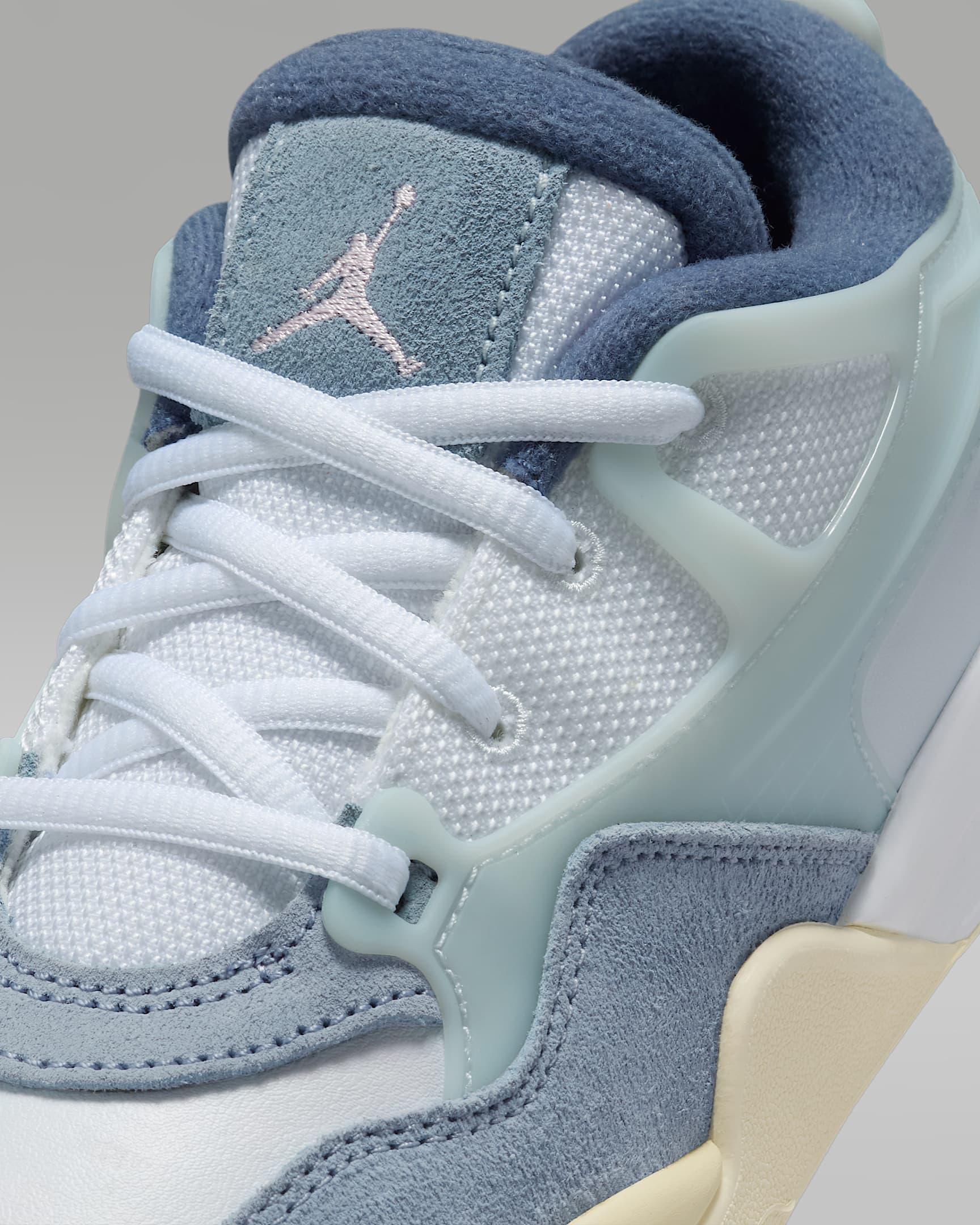 Jordan 4 RM Younger Kids' Shoes. Nike SE