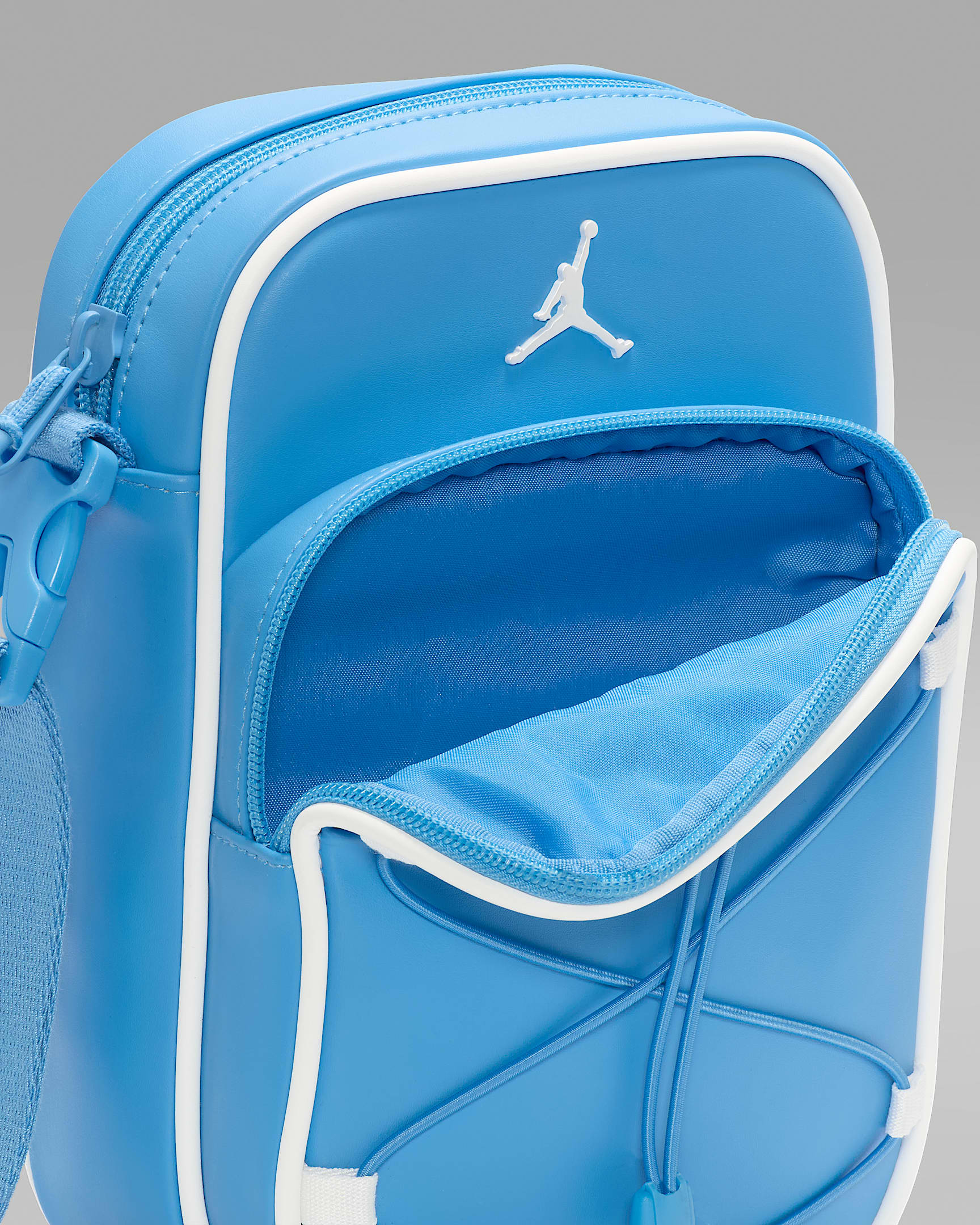 Air Jordan Festival Bag (1.5L). Nike NL