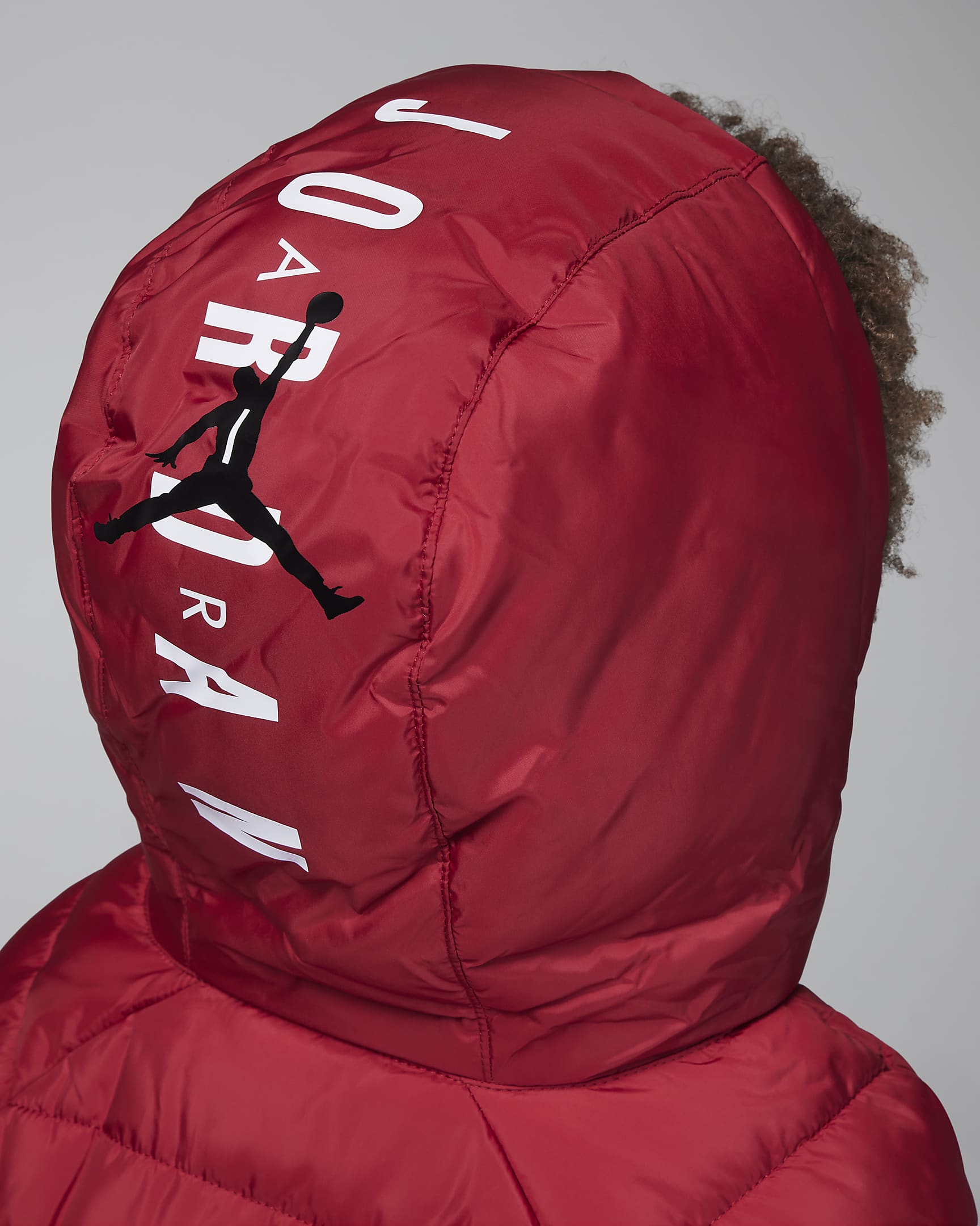 Jordan Younger Kids' Heavyweight Hooded Puffer Jacket. Nike SI