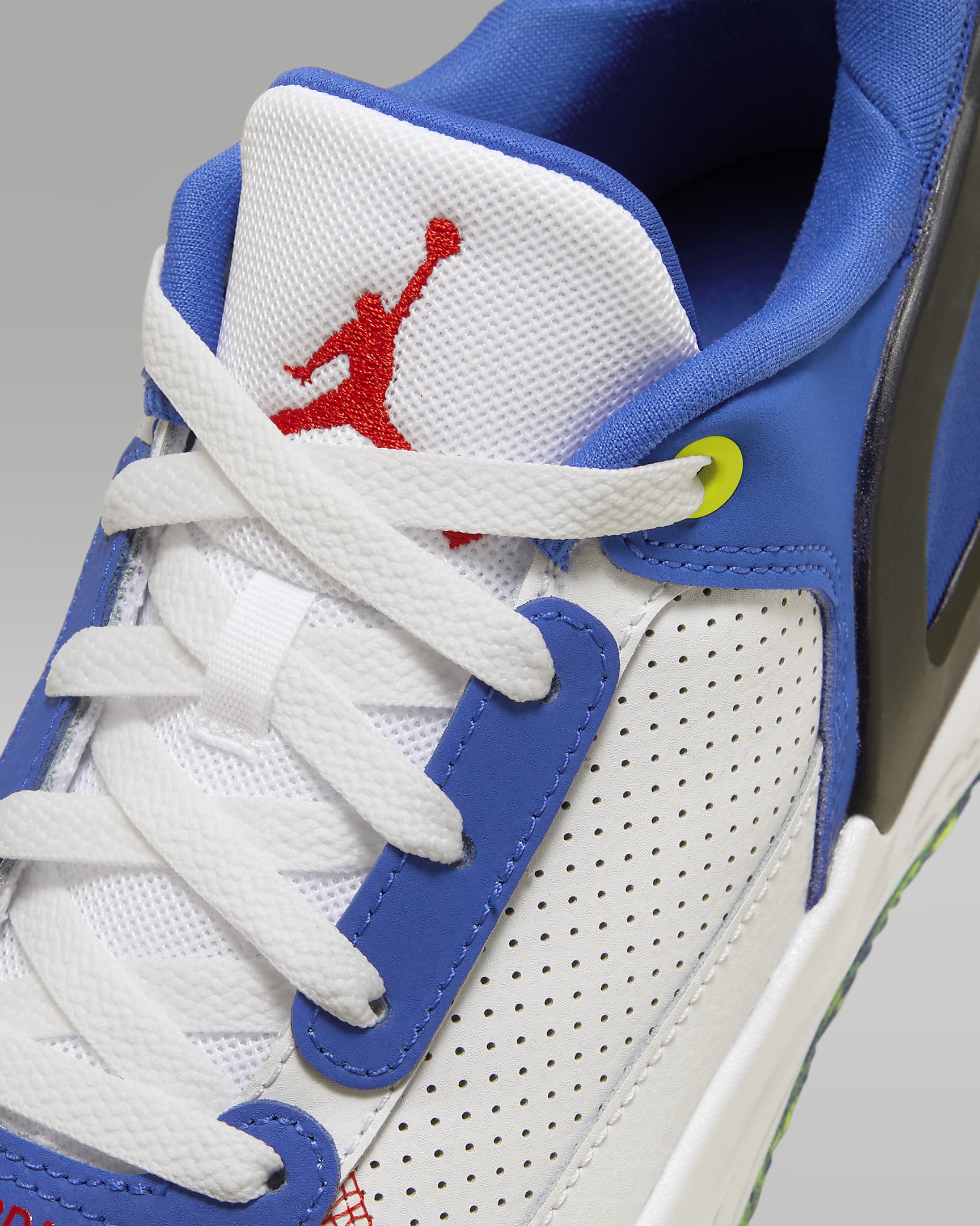 Jordan DAY1 EO 大童鞋款。Nike TW