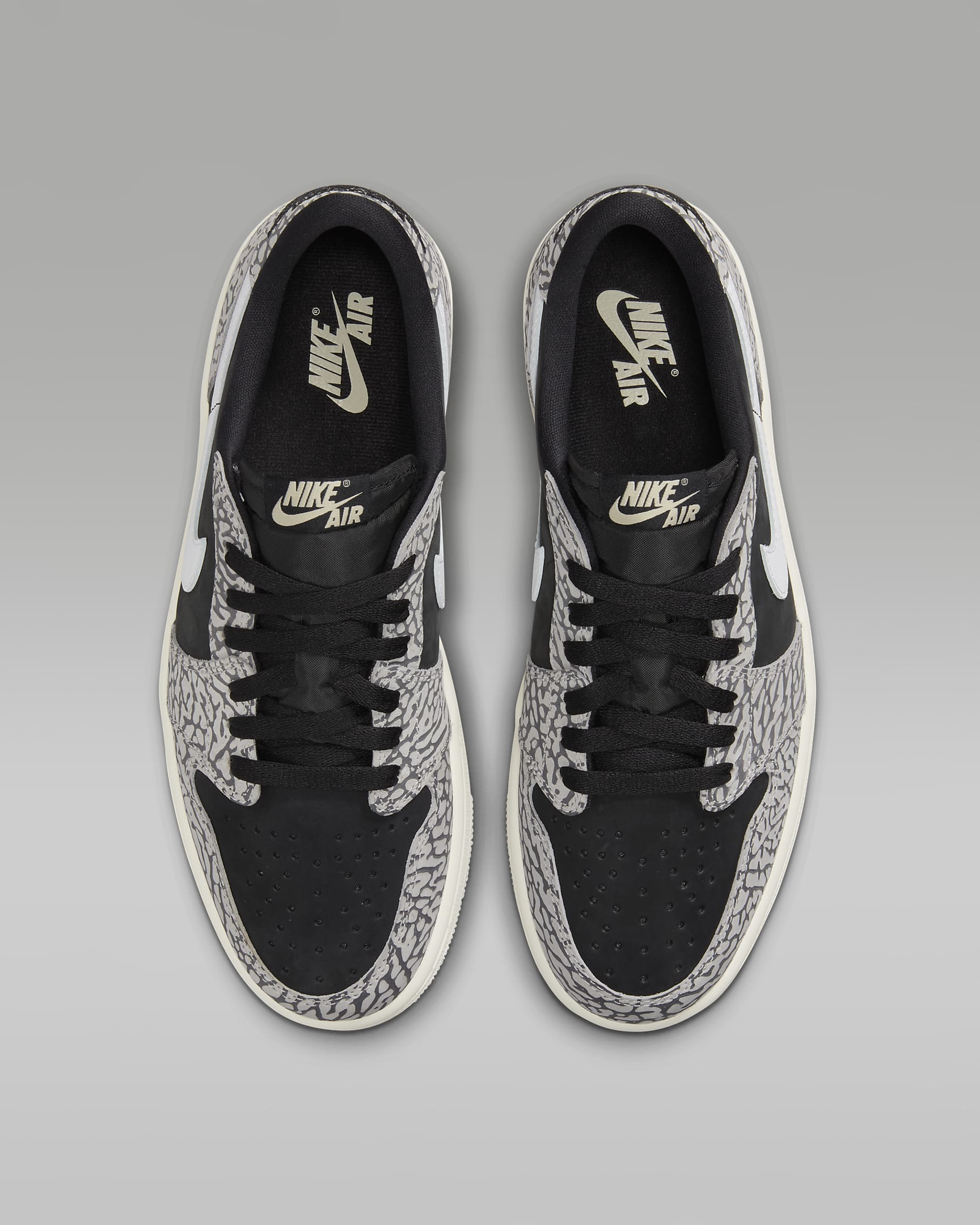 Air Jordan 1 Low OG Shoes. Nike IN