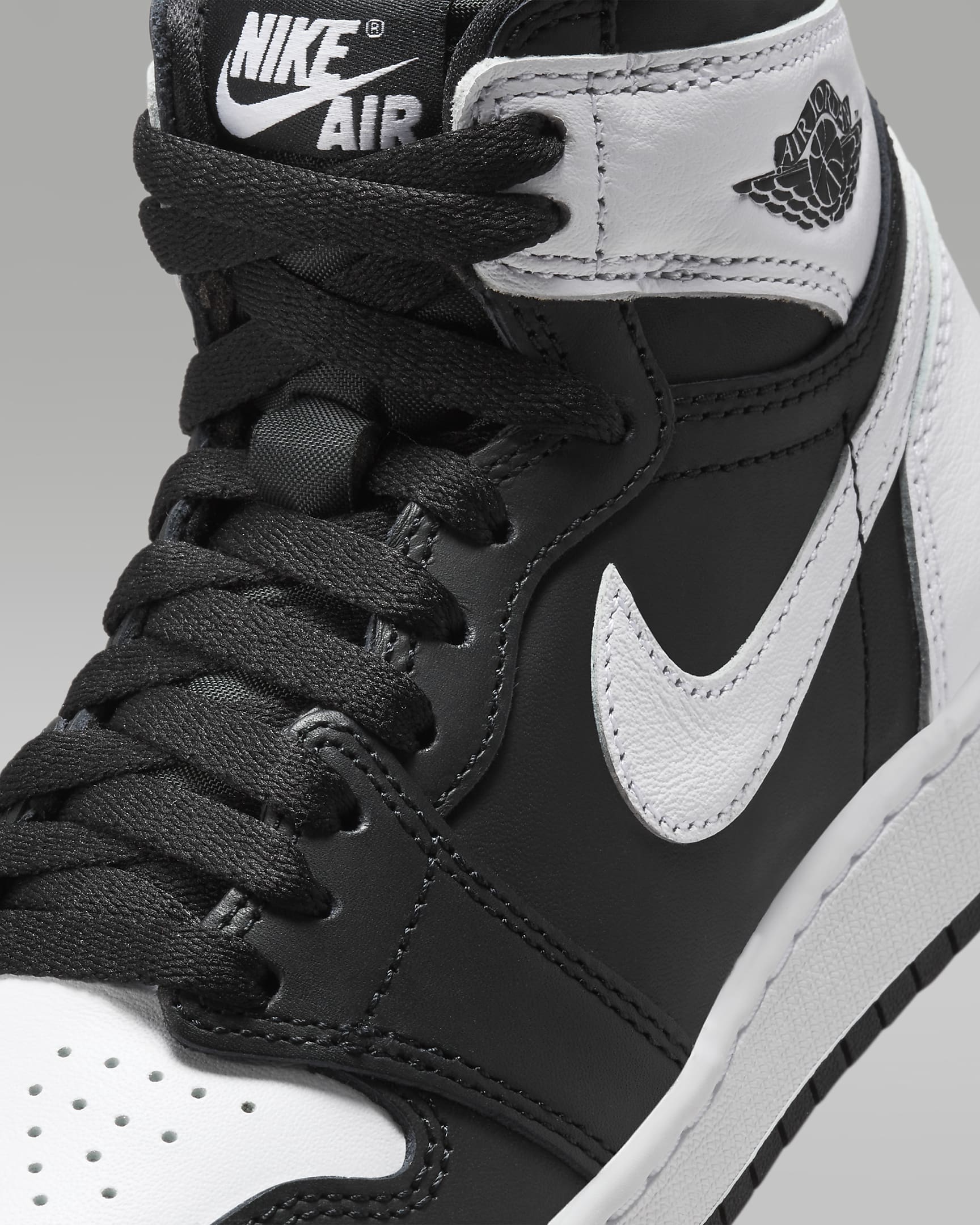 Air Jordan 1 High OG 'Black & White' Older Kids' Shoes. Nike MY