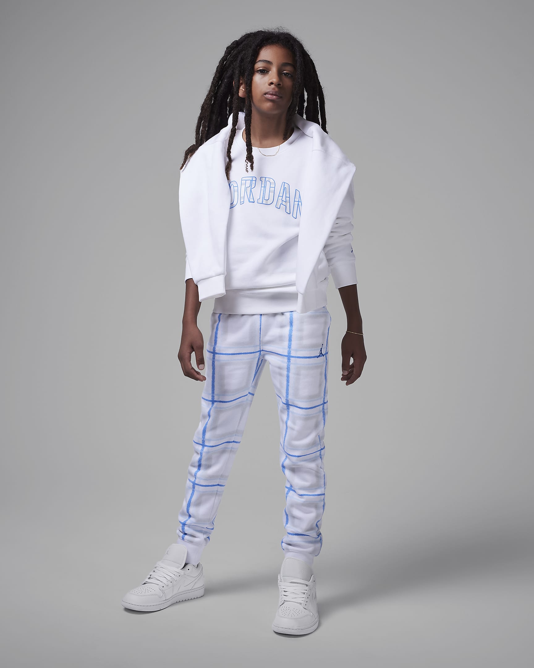 Jordan Brooklyn Essentials Holiday Fleece-Hose (ältere Kinder). Nike DE