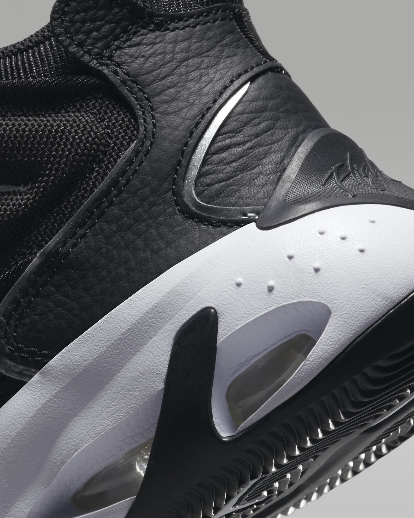 Jordan Max Aura 4 Men's Shoes. Nike IN