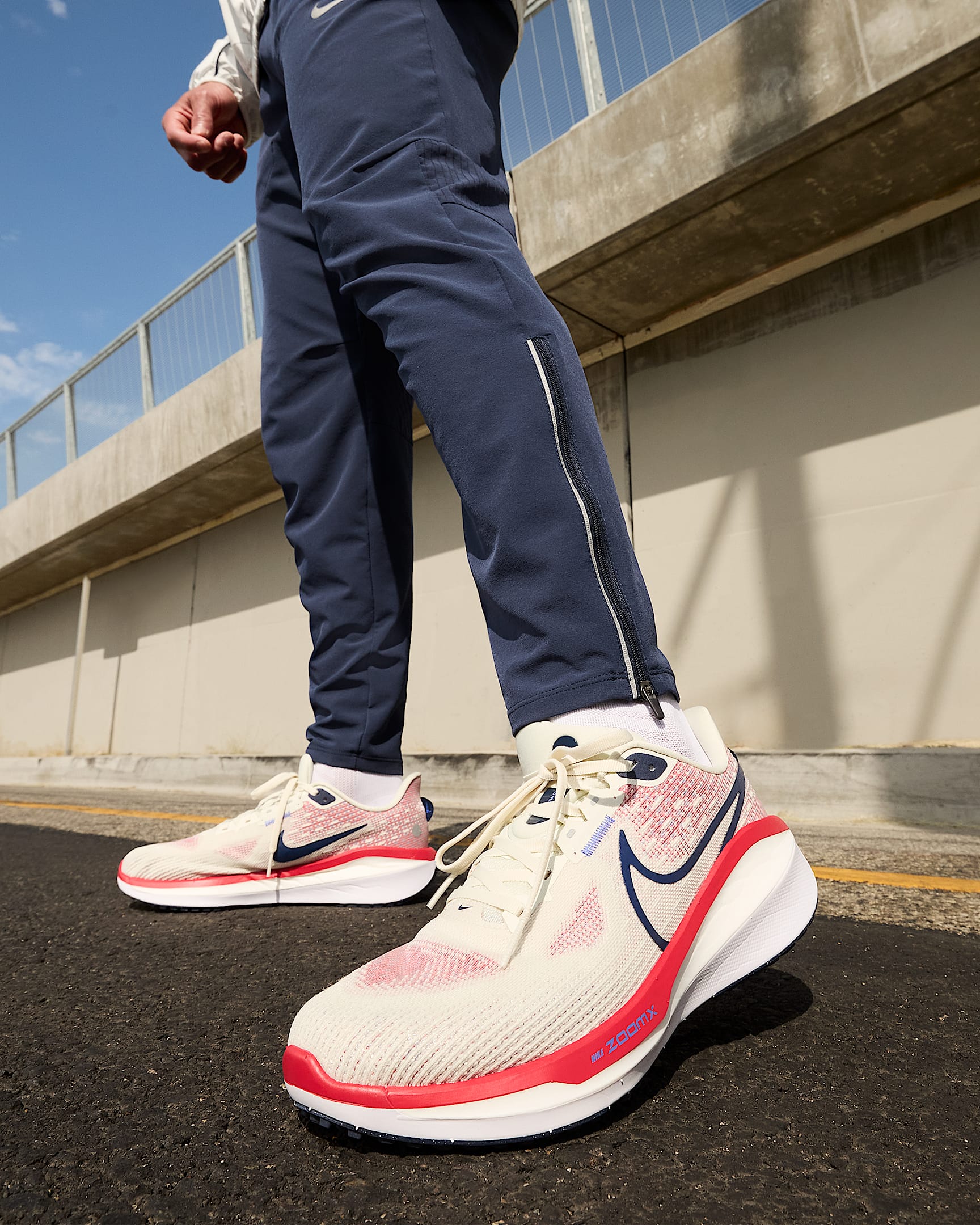 Nike Vomero 17 Men's Road Running Shoes. Nike CA