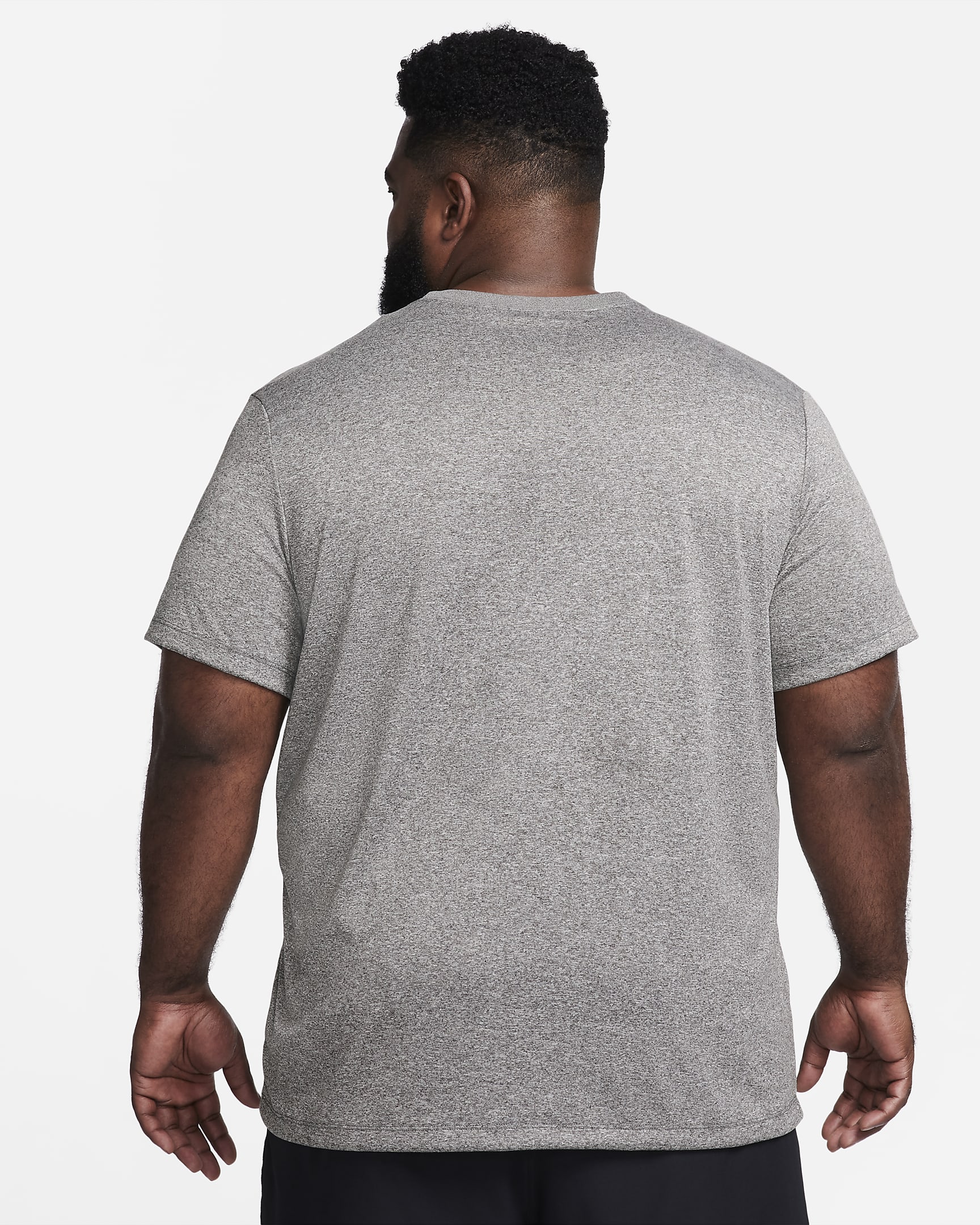 Playera de fitness para hombre Nike Dri-FIT Legend. Nike.com