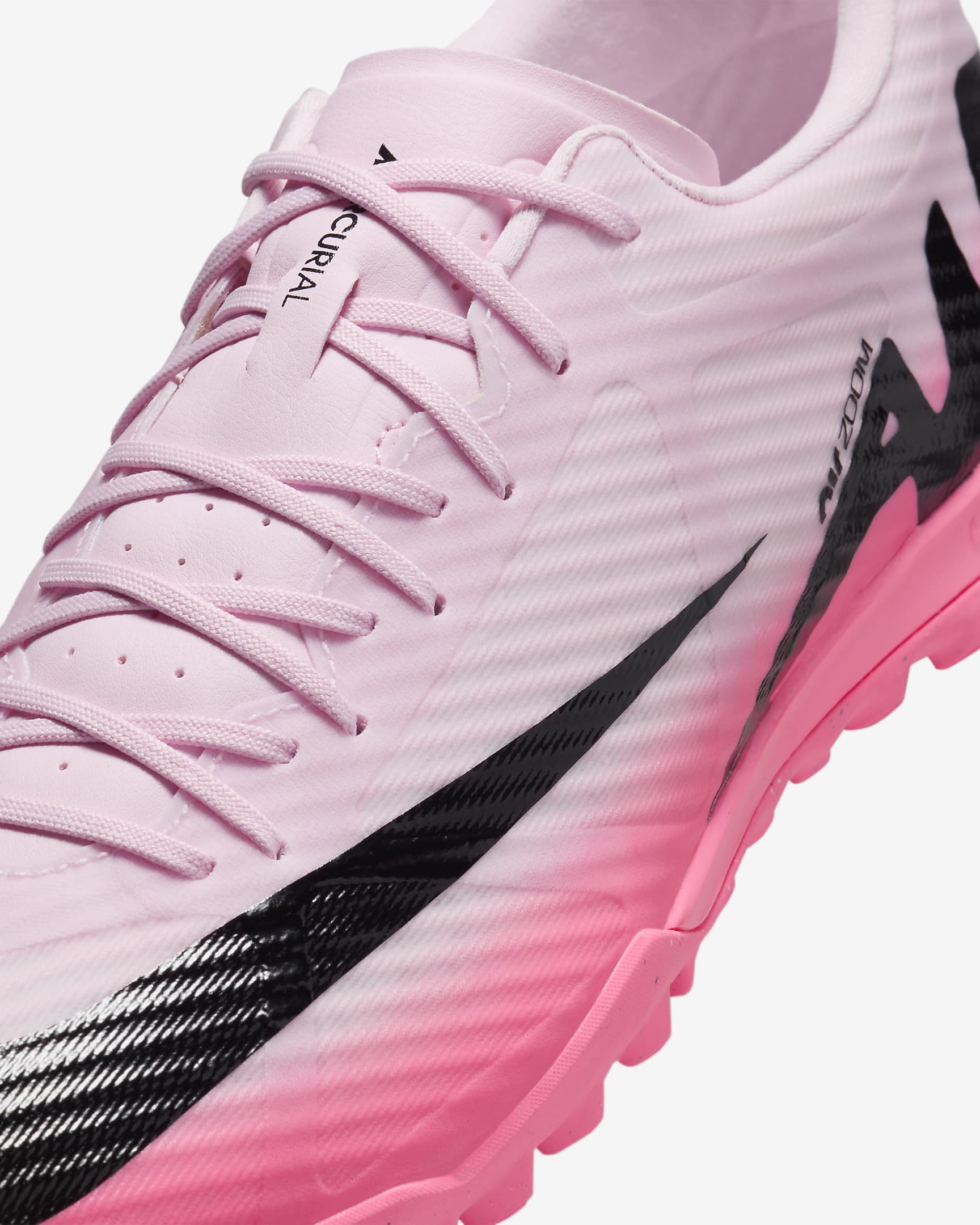 Nike Mercurial Vapor 15 Academy Turf Low-Top Football Shoes. Nike VN
