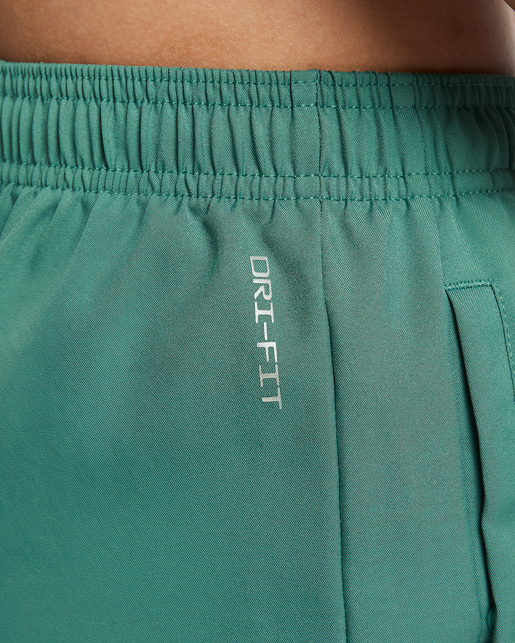 Nike Challenger Flash Men's Dri-FIT Woven Running Trousers. Nike IN