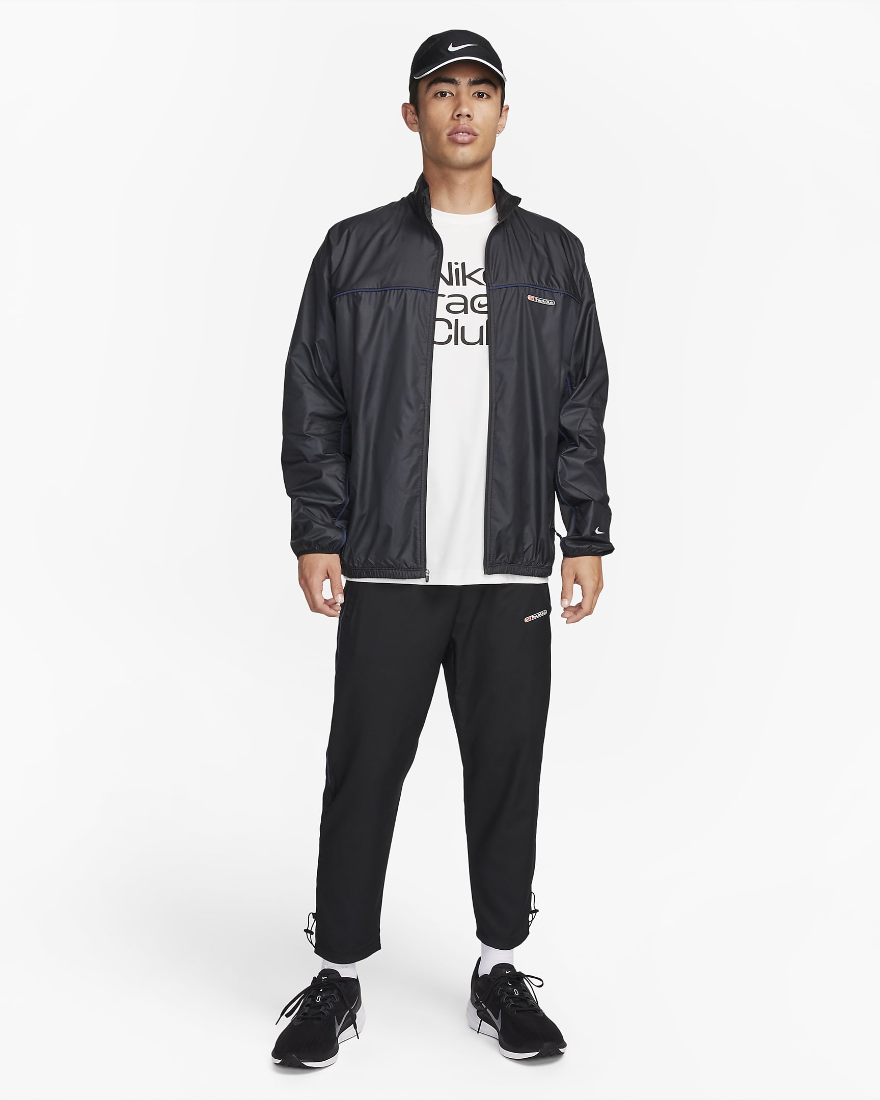 Nike Challenger Track Club Men's Dri-FIT Running Trousers. Nike IN