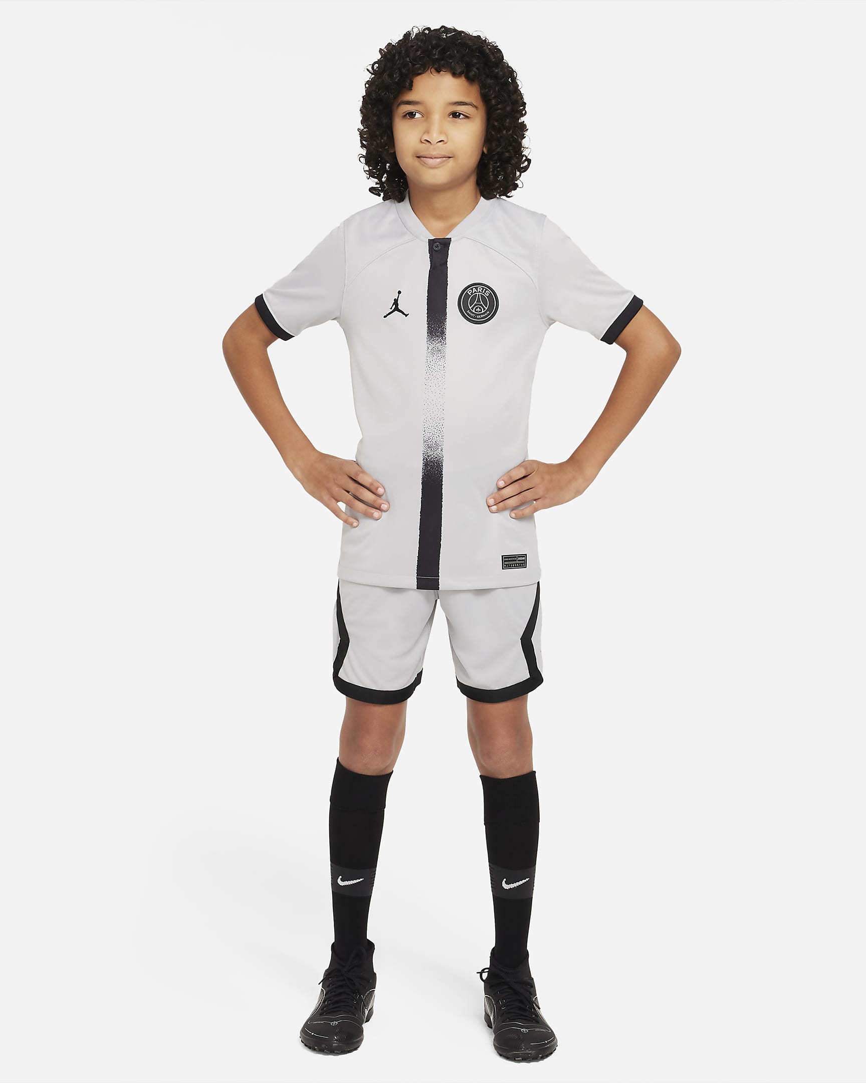 Paris Saint-Germain 2022/23 Stadium Away Older Kids' Nike Dri-FIT Football Shorts. Nike SK