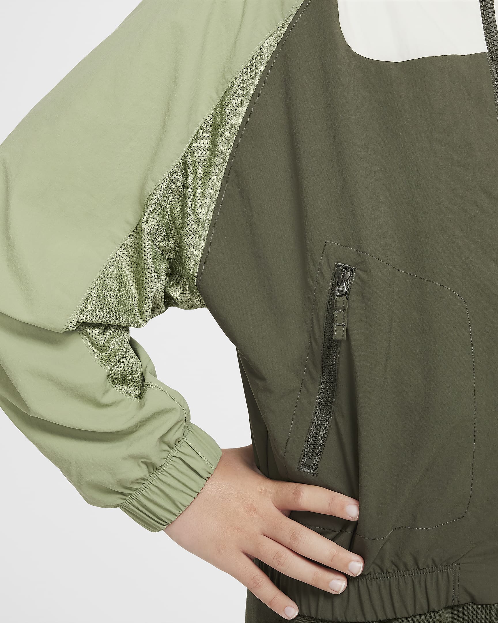 Nike Sportswear Amplify Older Kids' Woven Full-Zip Jacket. Nike ID