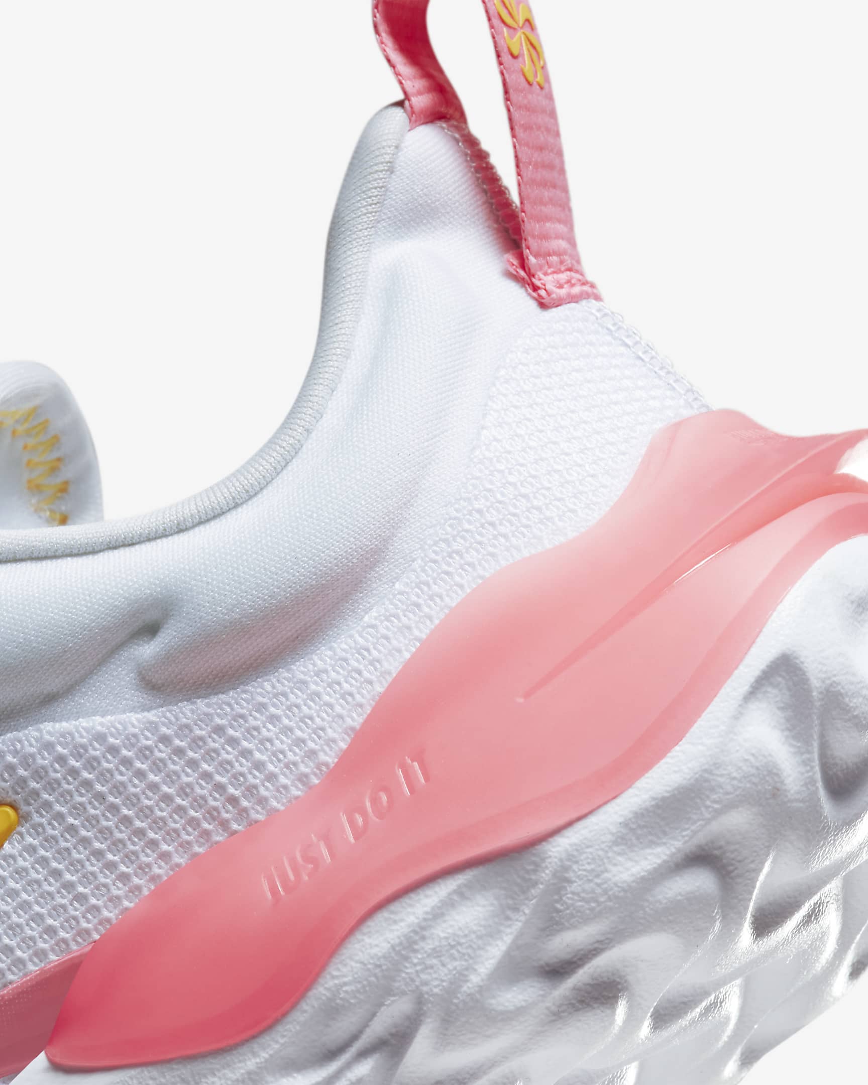 Nike Run Flow 小童輕鬆穿脫鞋款。Nike TW