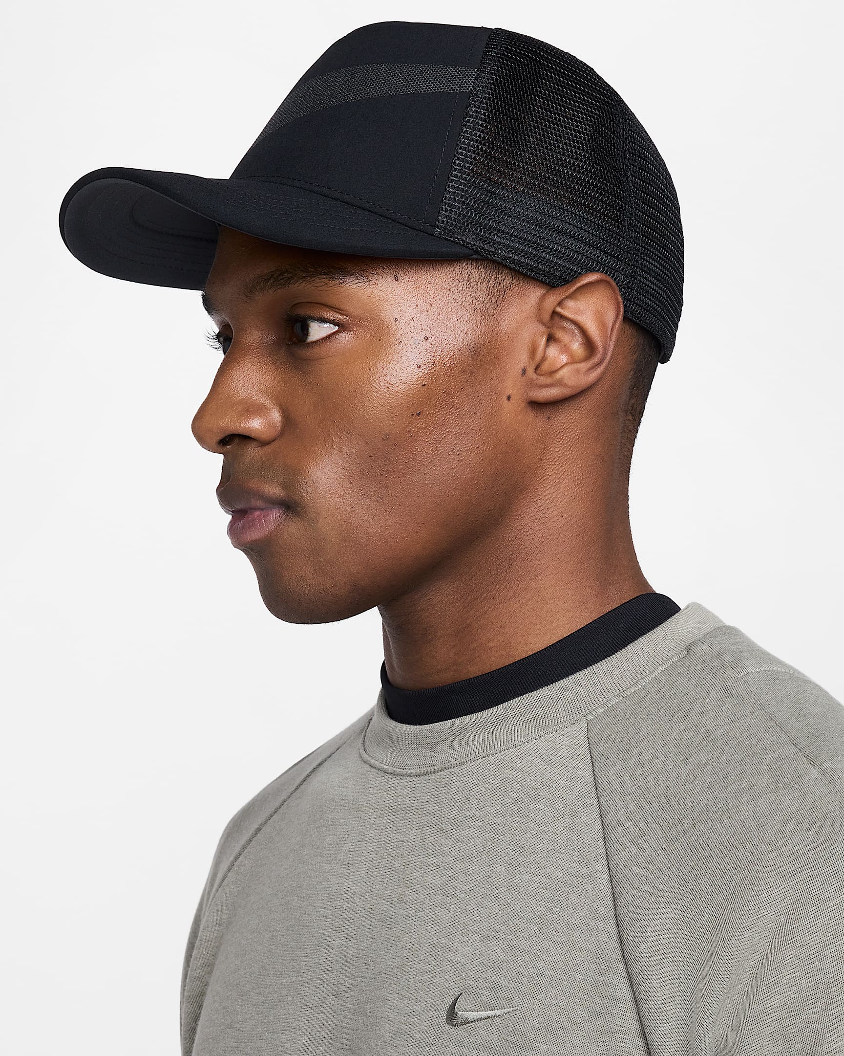 Nike Rise Dri-FIT Trucker Cap. Nike SG