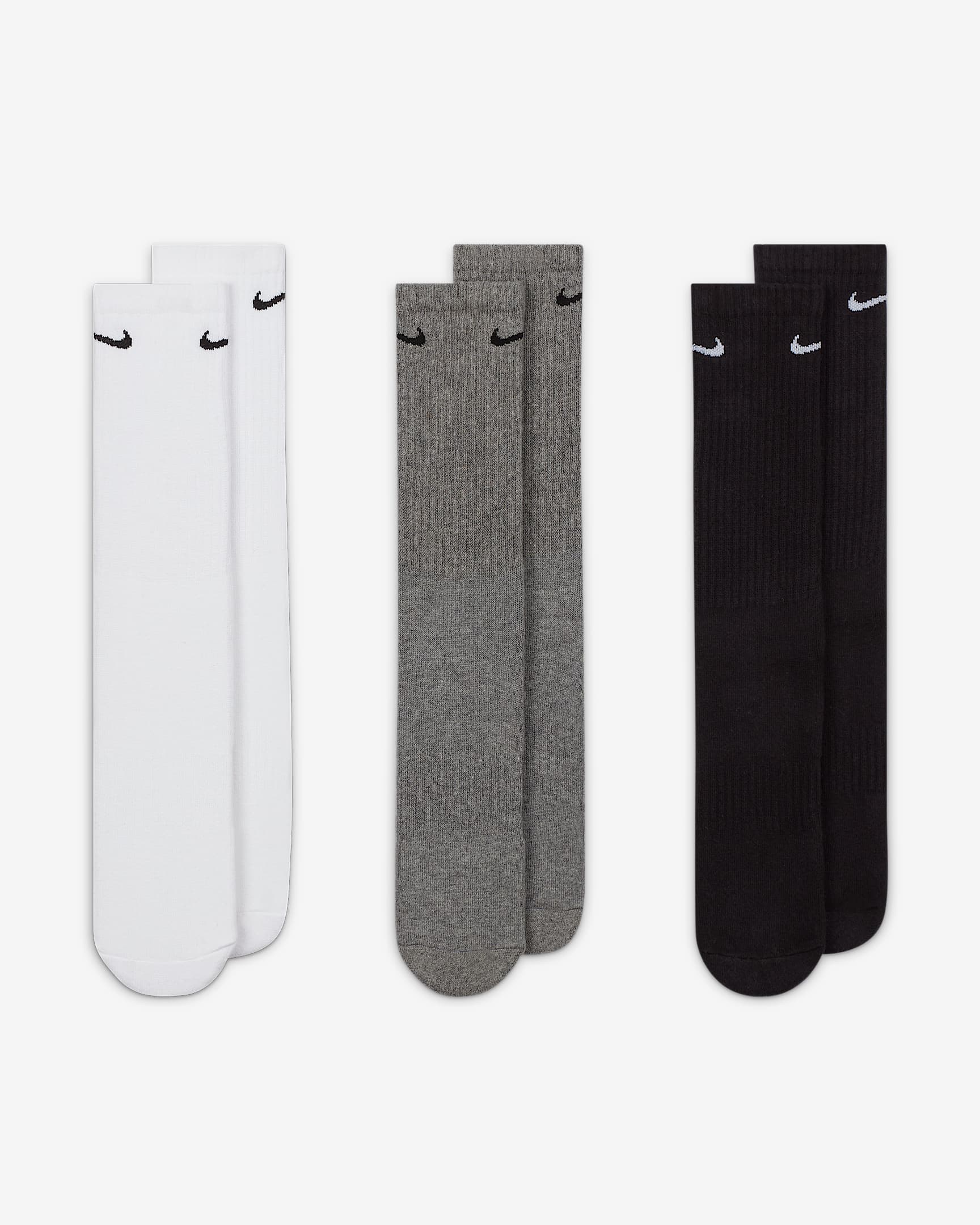 Nike Everyday Cushioned Training Crew Socks (3 Pairs). Nike SE