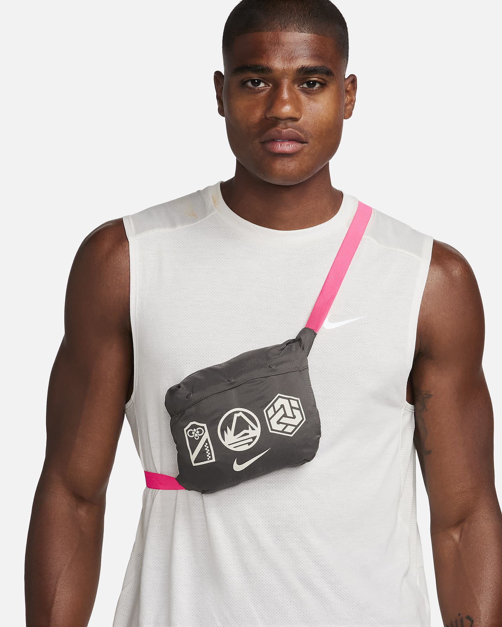 Nike Repel Windrunner Men's UV Running Jacket. Nike CZ