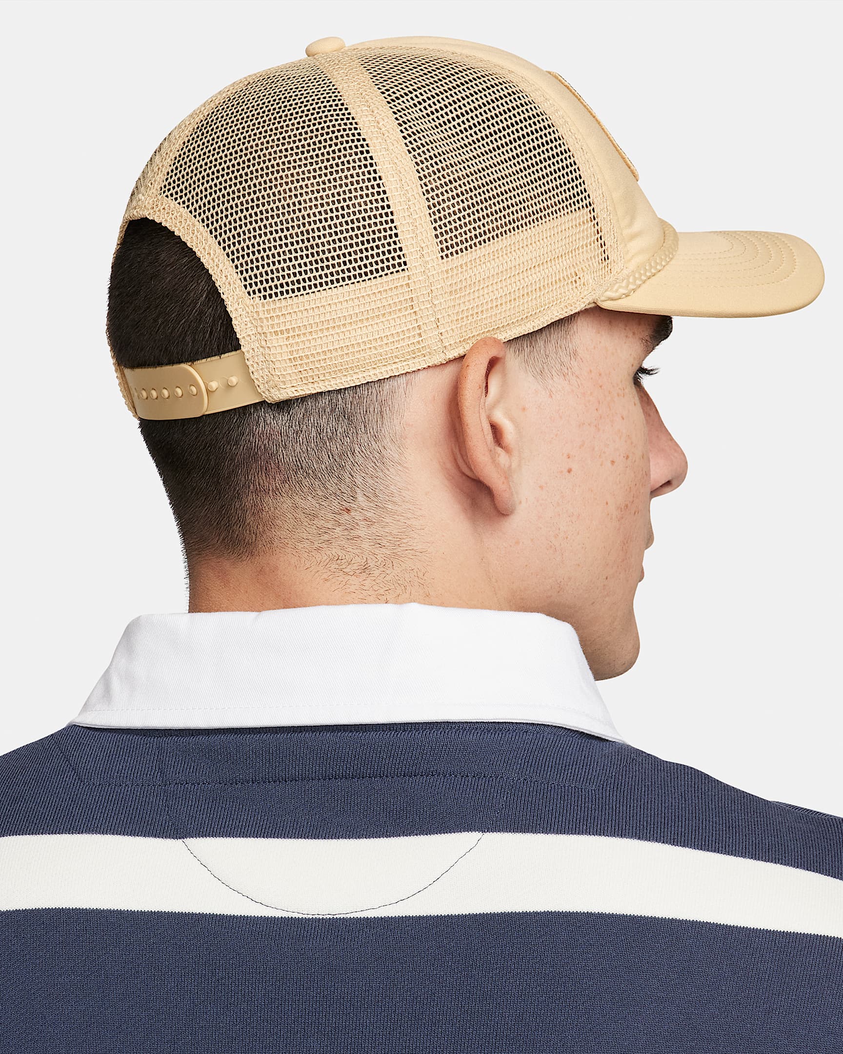 Nike Dri-FIT Rise Structured Trucker Cap. Nike IN