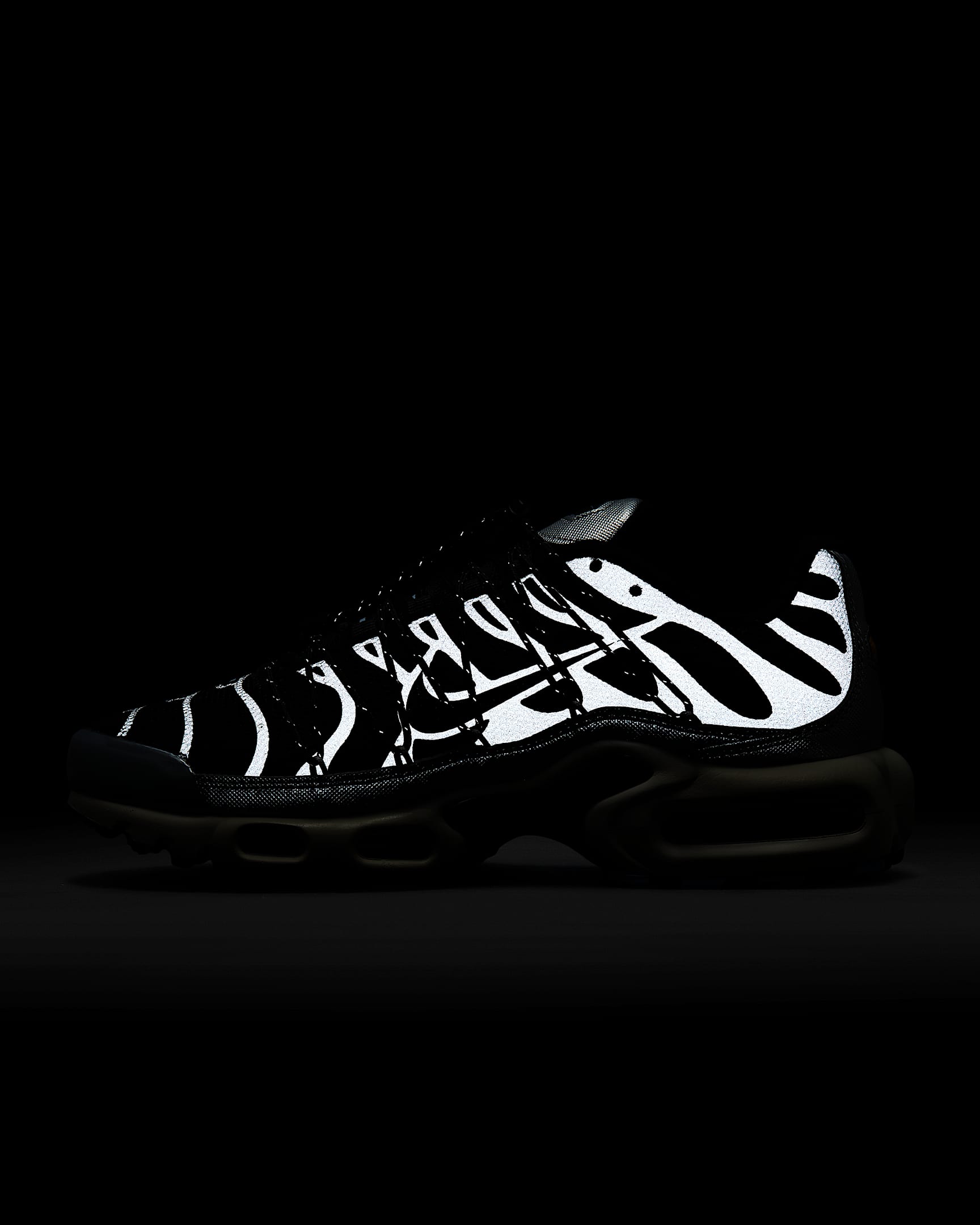 Nike Air Max Plus Women's Shoes. Nike IE