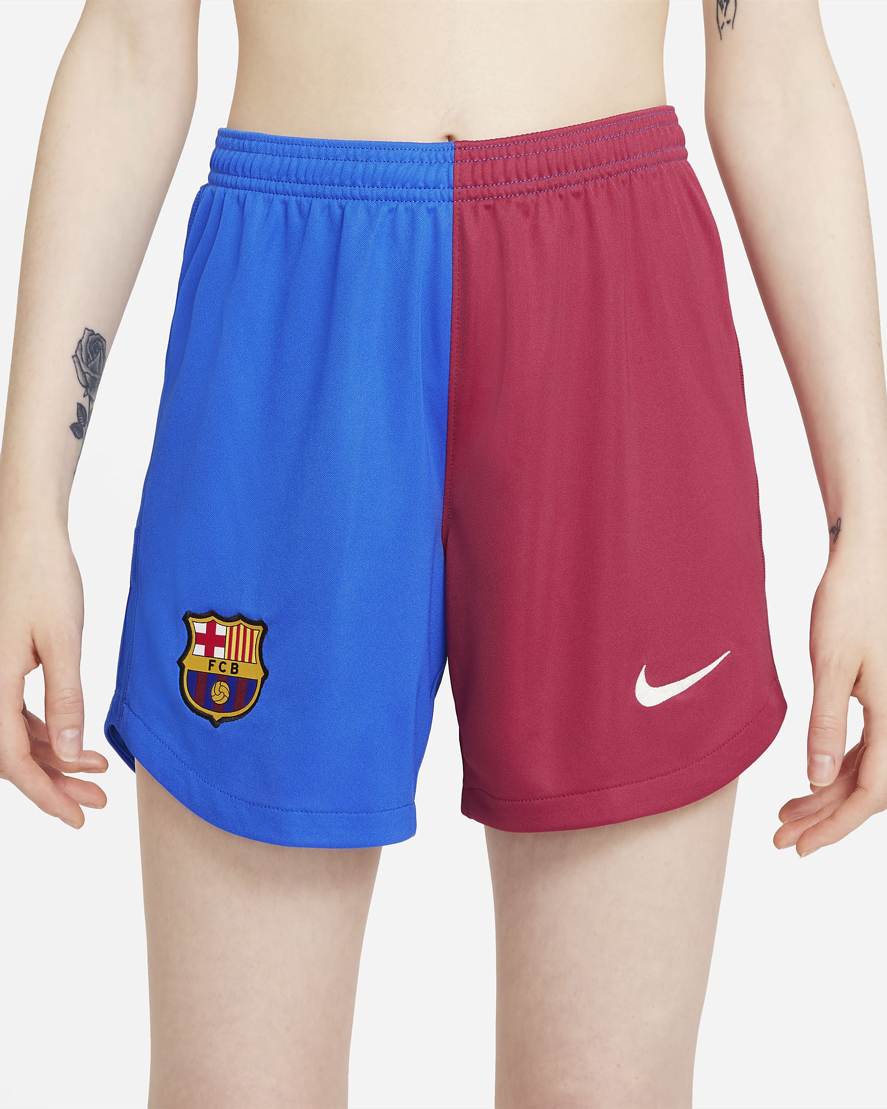 F.C. Barcelona 2021/22 Stadium Home Women's Football Shorts. Nike LU