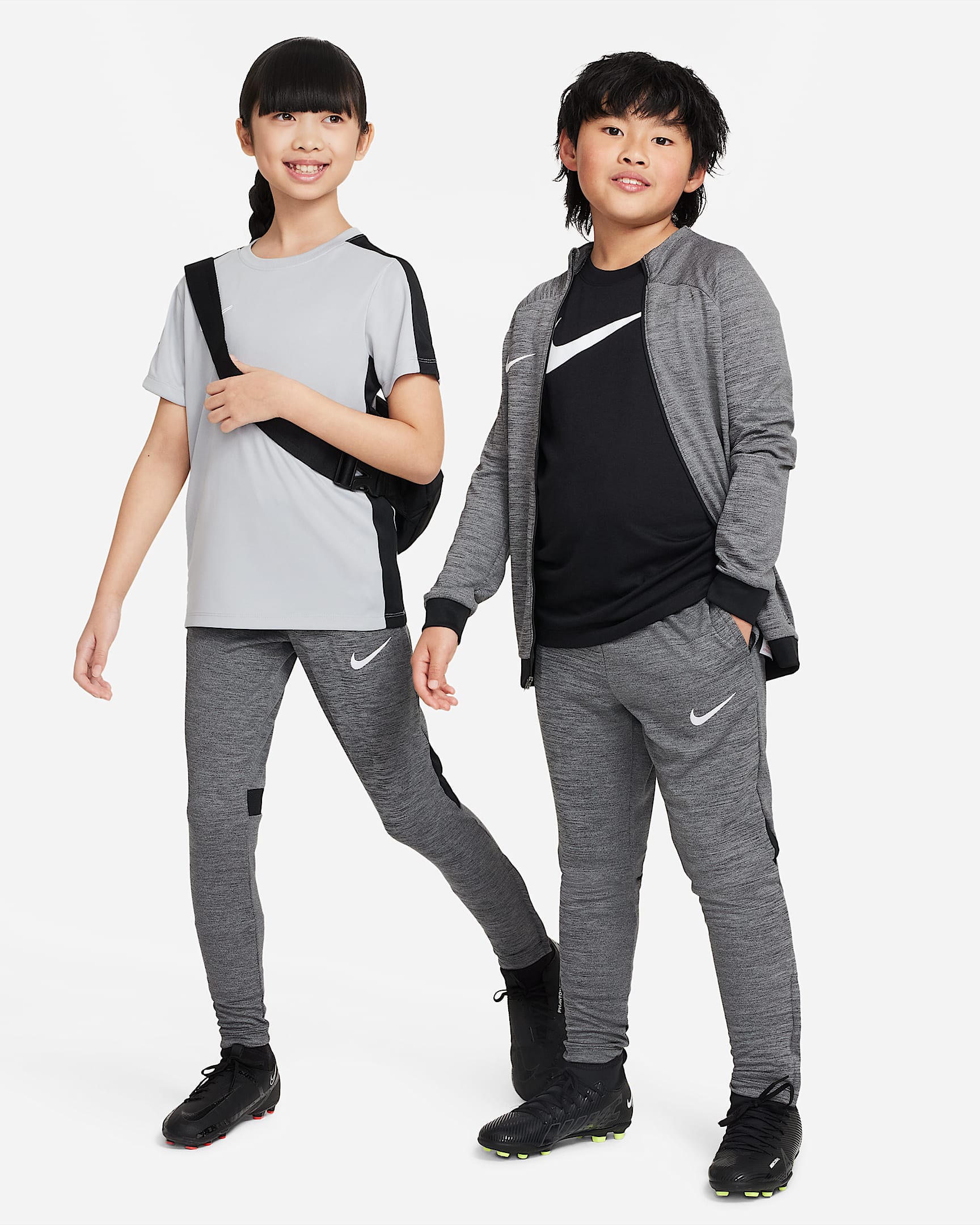 Nike Dri-FIT Academy Older Kids' Football Tracksuit Bottoms. Nike SA