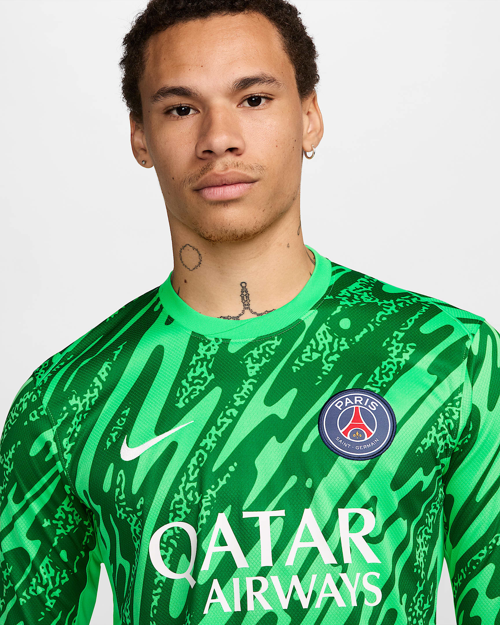 Paris Saint-Germain 2024/25 Stadium Goalkeeper Men's Nike Dri-FIT Soccer Replica Long-Sleeve ...