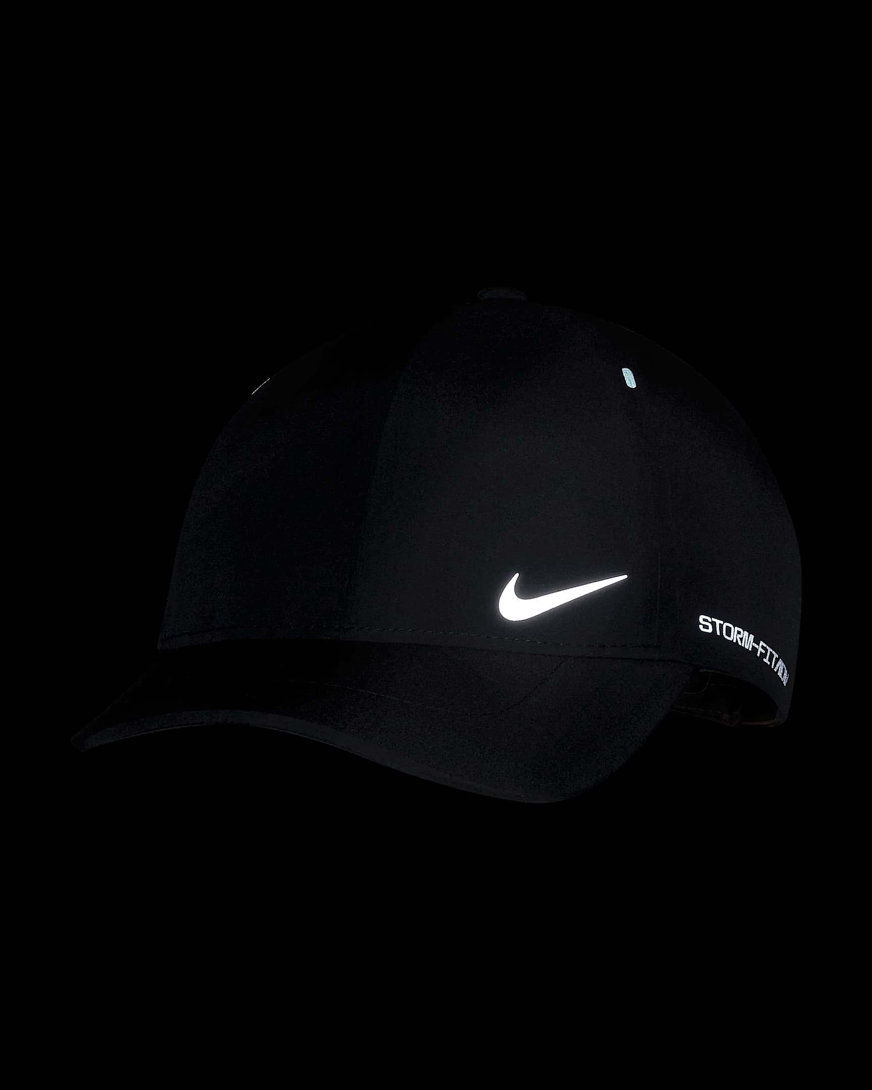 Nike Storm-FIT ADV Club Structured AeroBill Cap. Nike LU