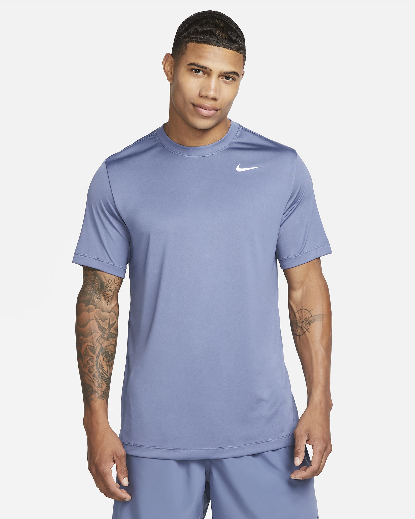 Playera de fitness para hombre Nike Dri-FIT Legend. Nike MX