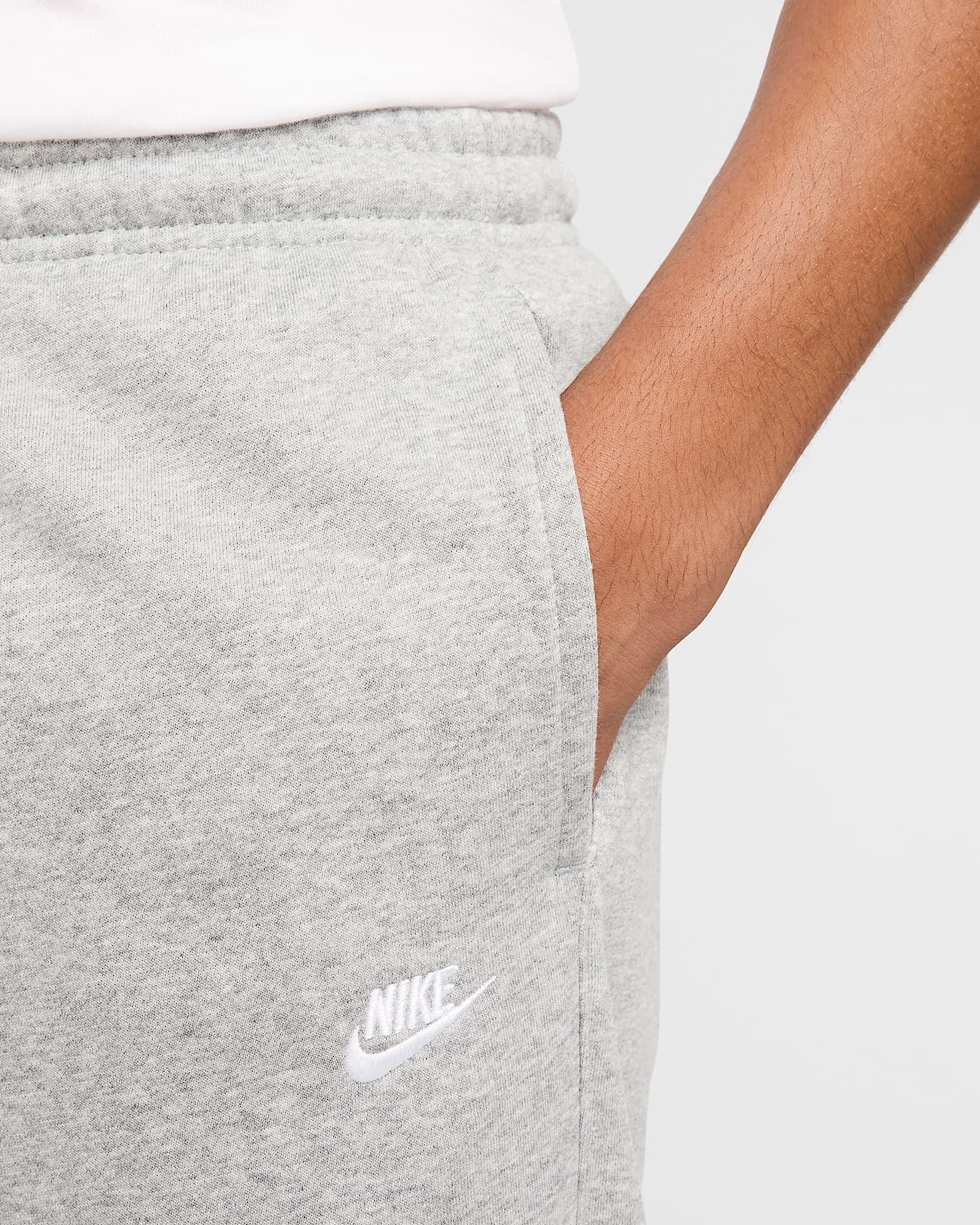 Nike Club Men's French Terry Open-Hem Trousers. Nike PT