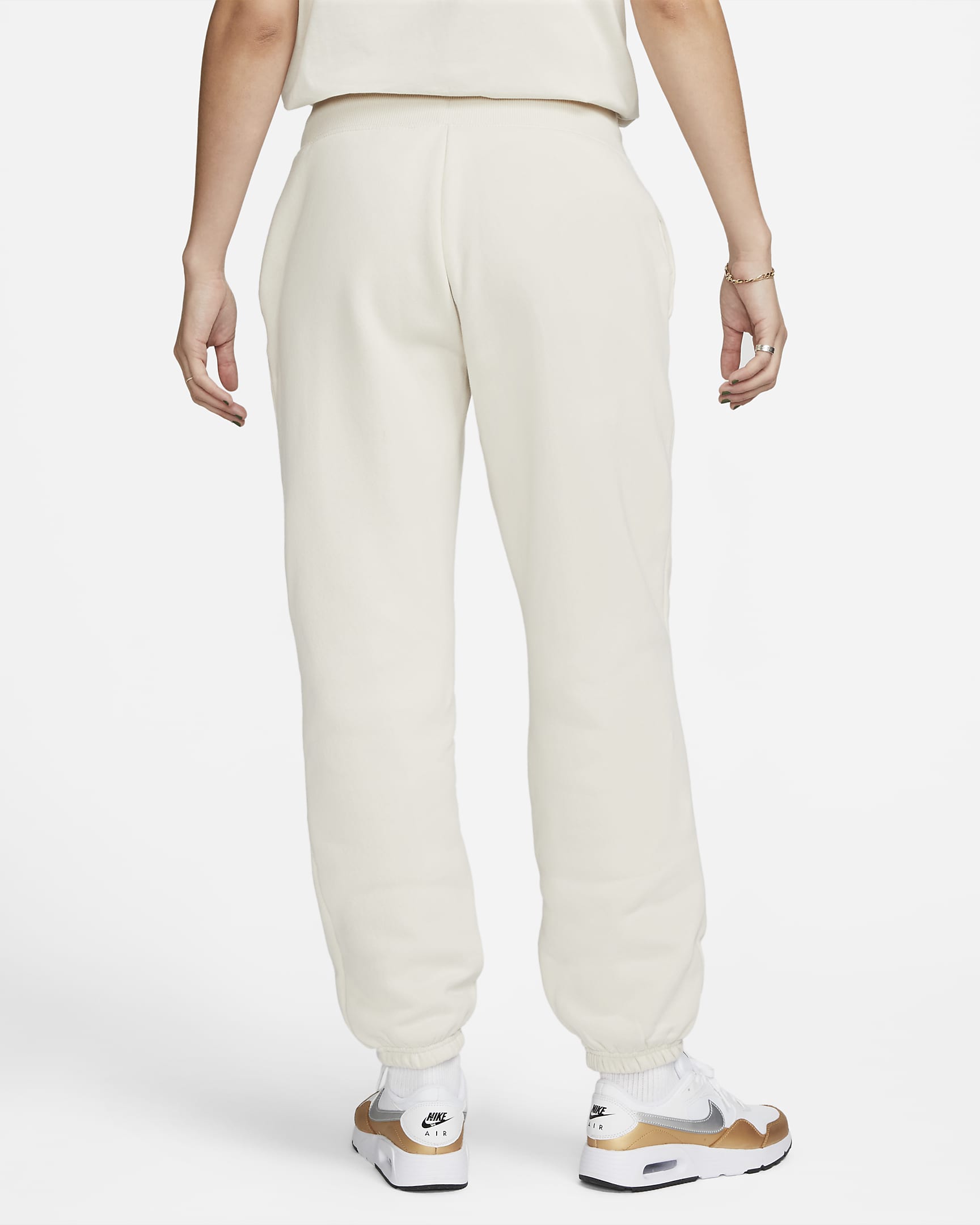 Nike Sportswear Phoenix Fleece Women's High-Waisted Tracksuit Bottoms. Nike UK
