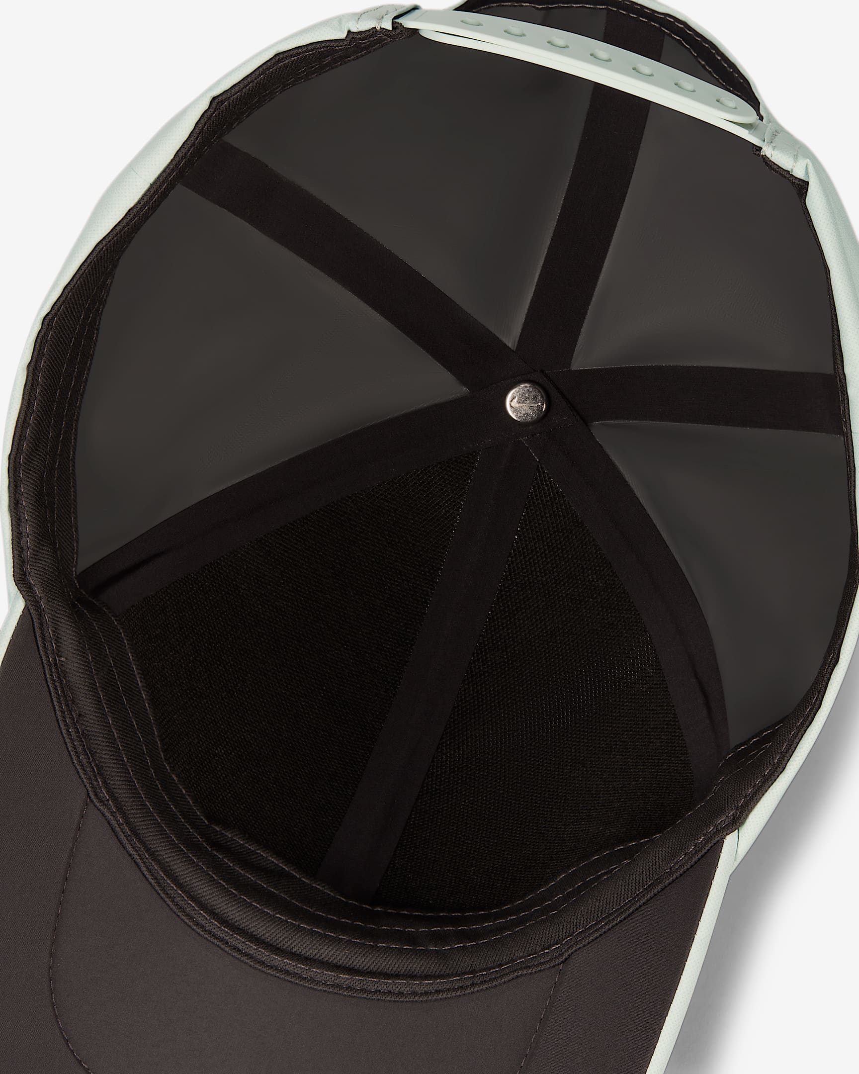 Nike Storm-FIT ADV Club Structured AeroBill Cap. Nike AT