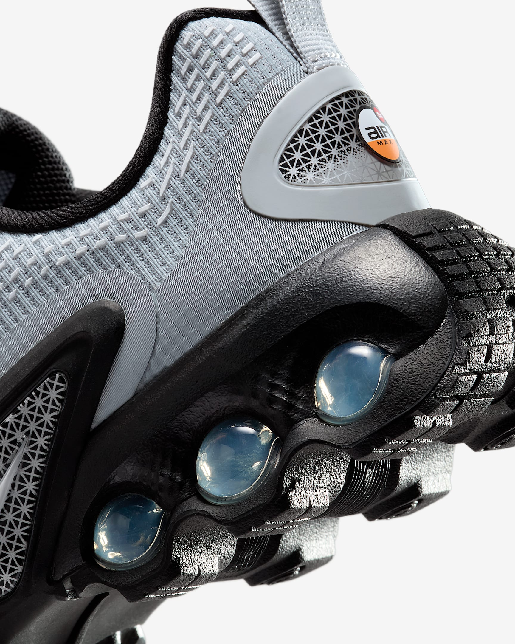 Nike Air Max Dn Younger Kids' Shoes. Nike HU